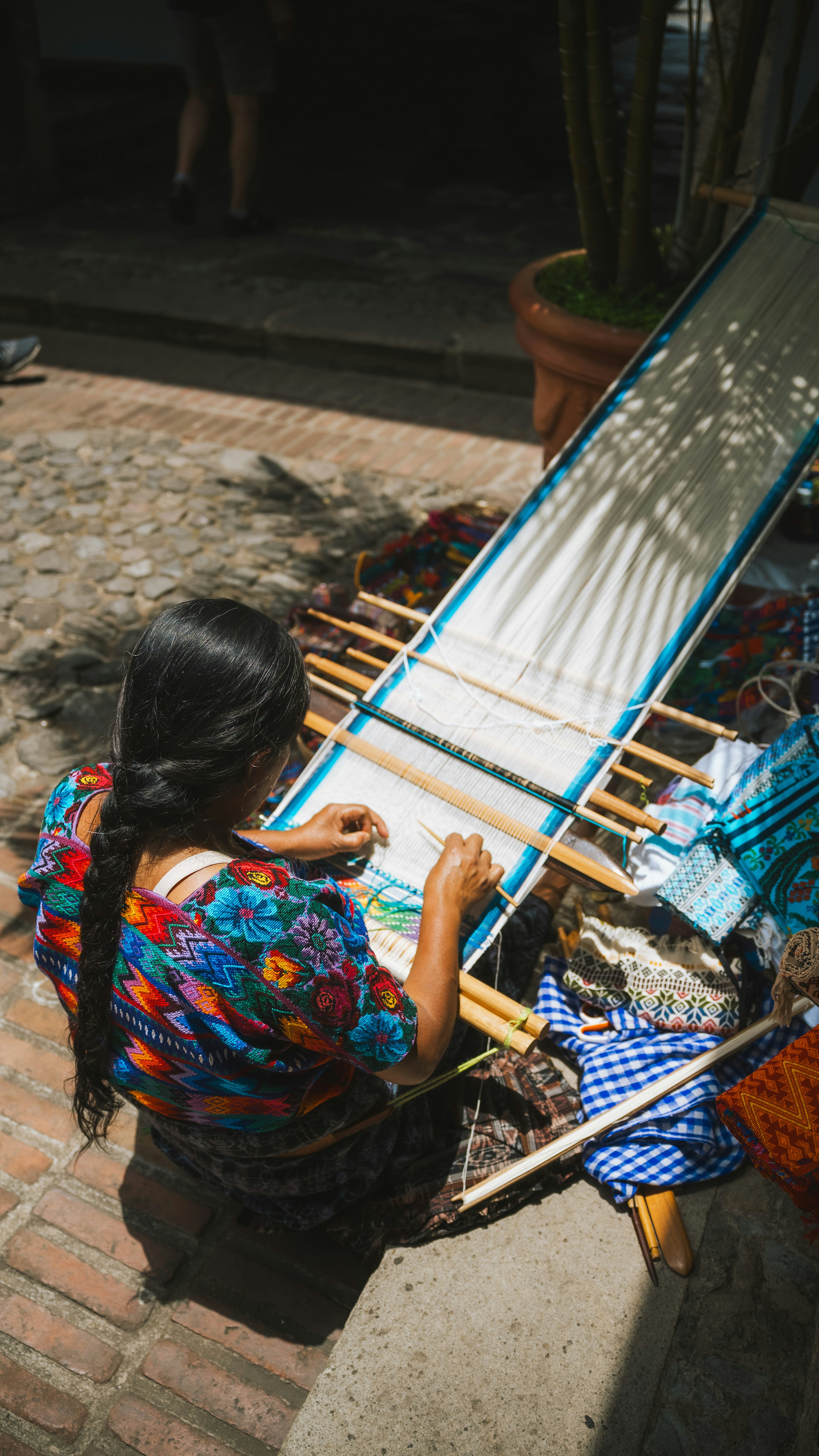 Weaving Bright Threads: Hands at the Loom