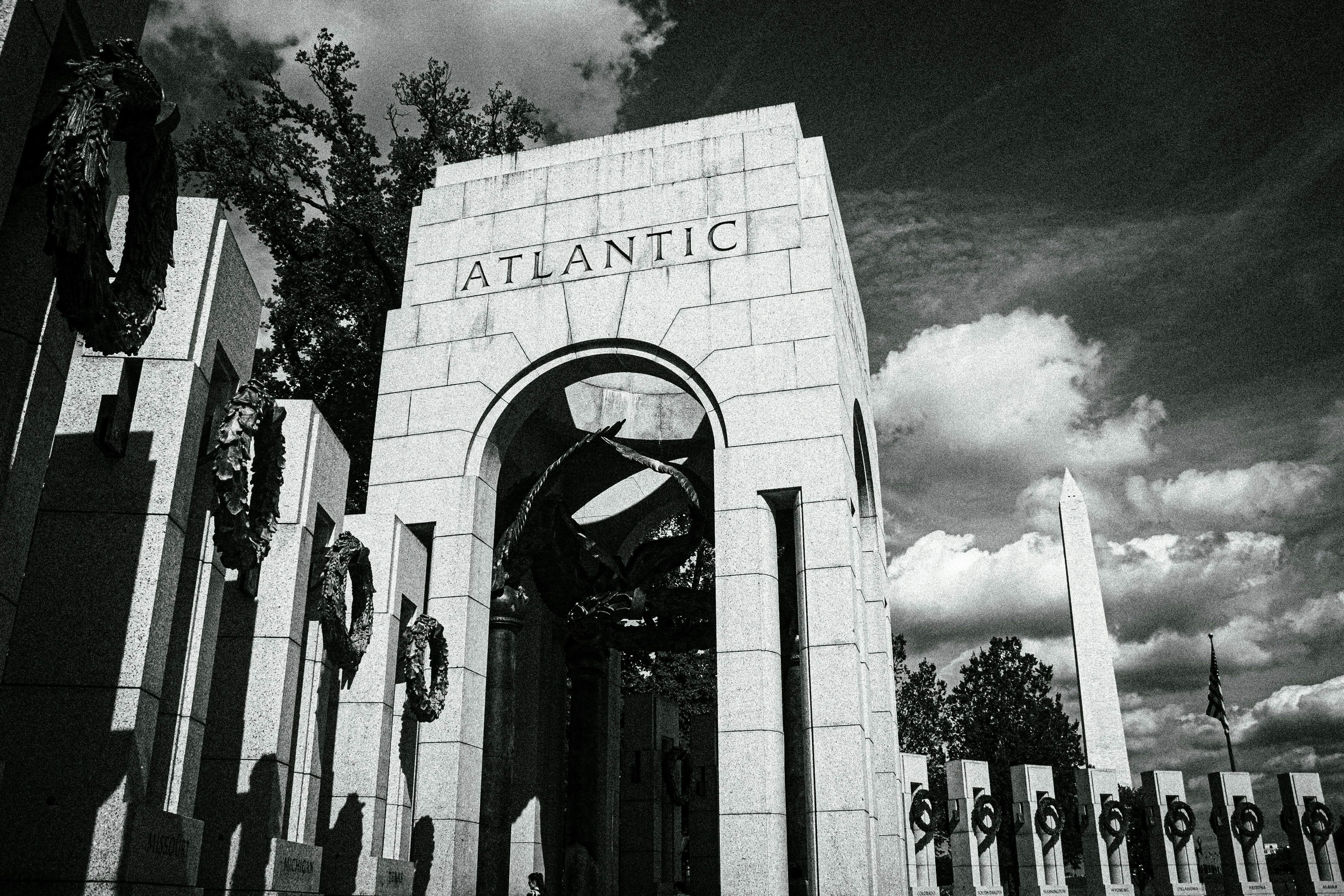 The atlantic arch at the world war ii memorial. photo – Free Washington ...