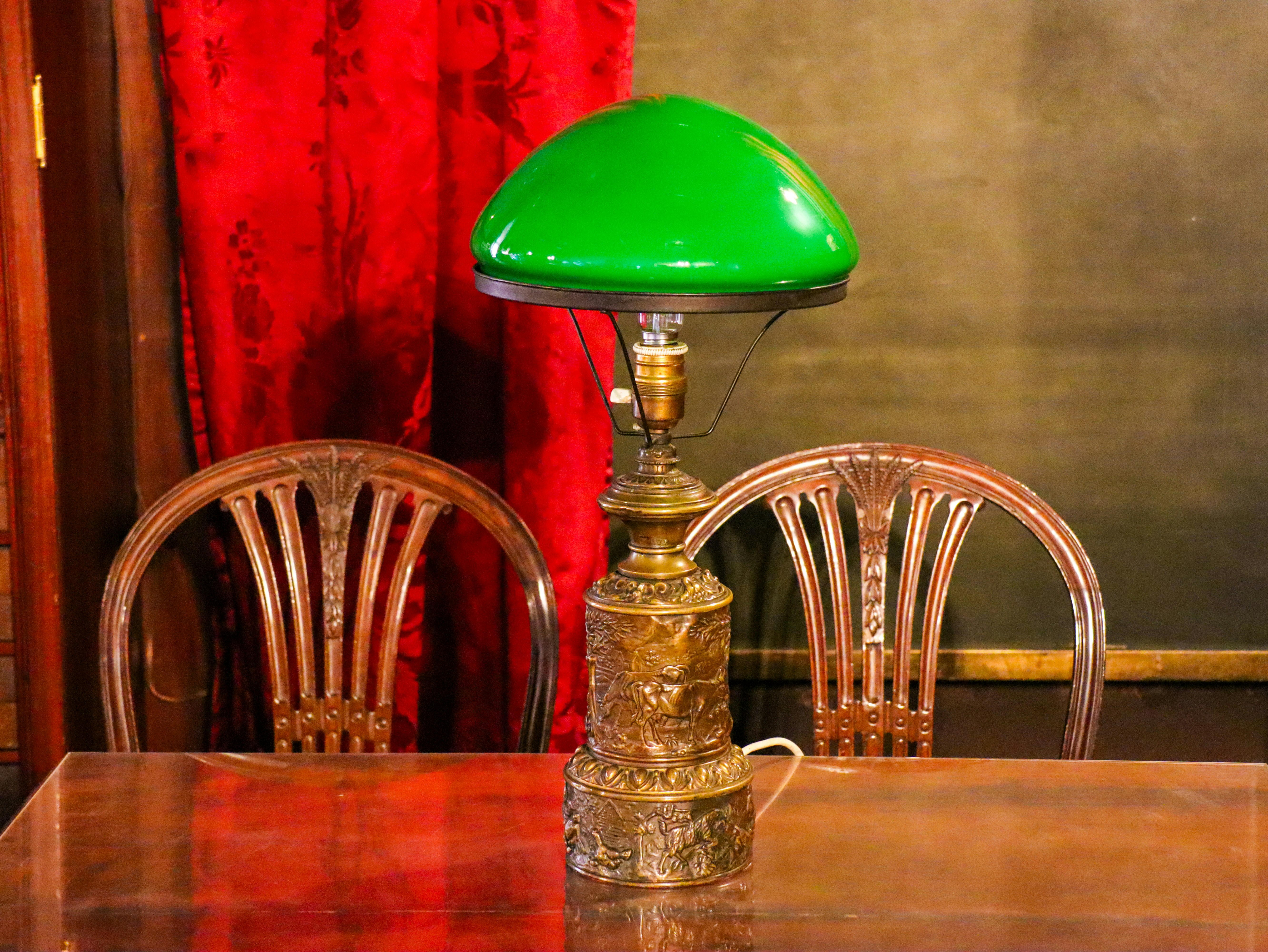 20 Easy Magic Tricks to Do at Home That Will Blow Your Mind (2025 ...