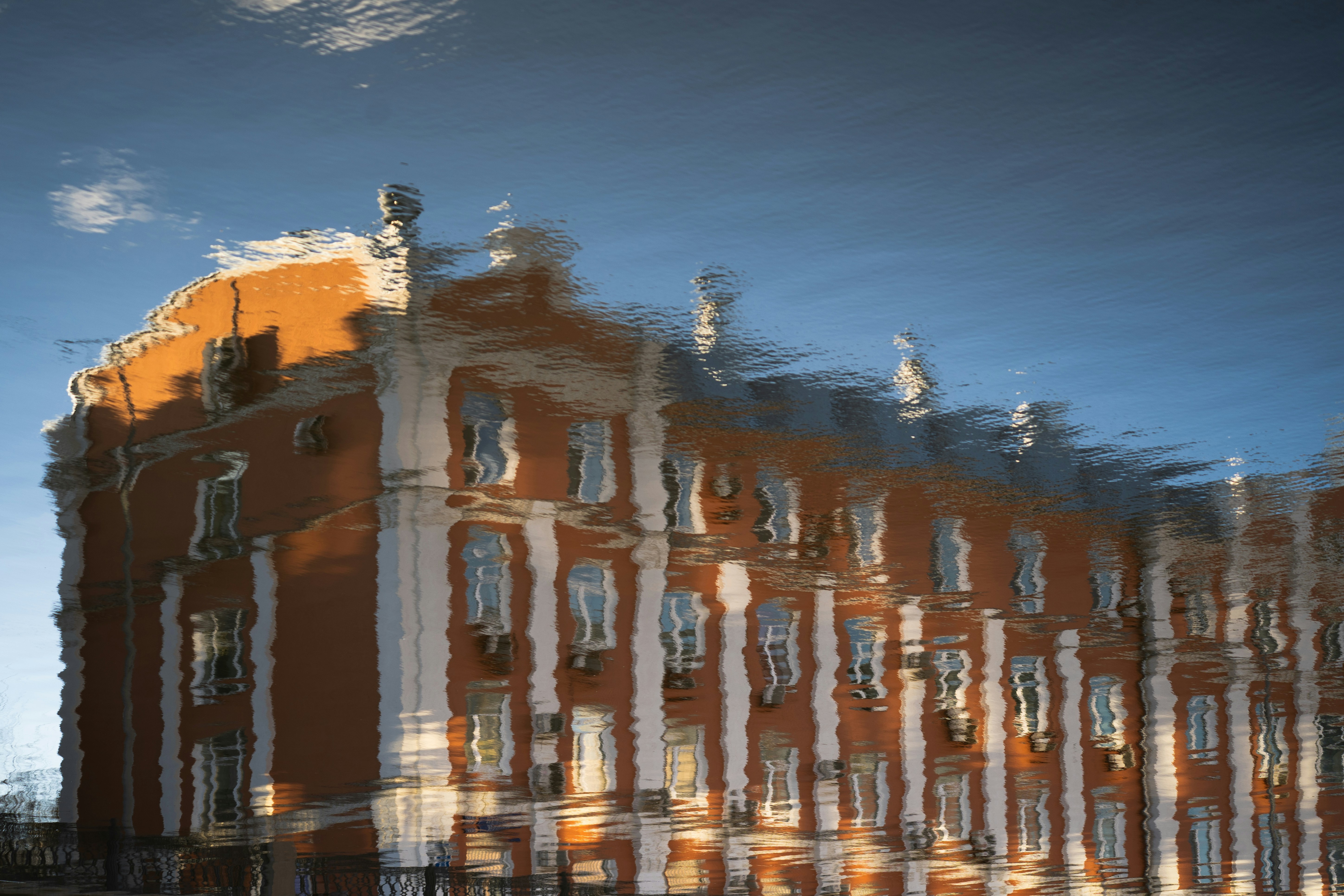 Reflections of Time: An Urban Mirage