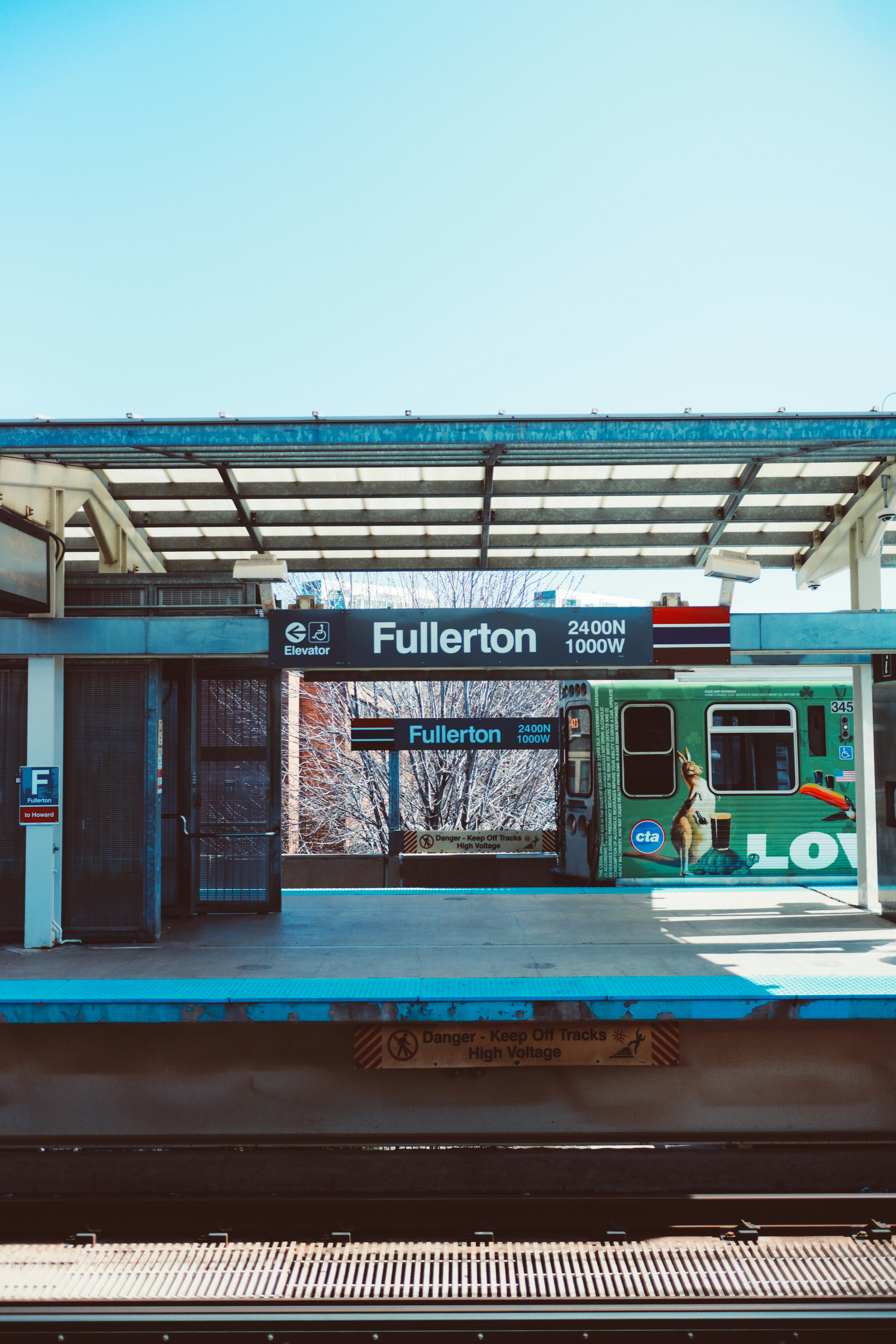 Fullerton Platform Pulse: A Painted Car and Quiet Tracks