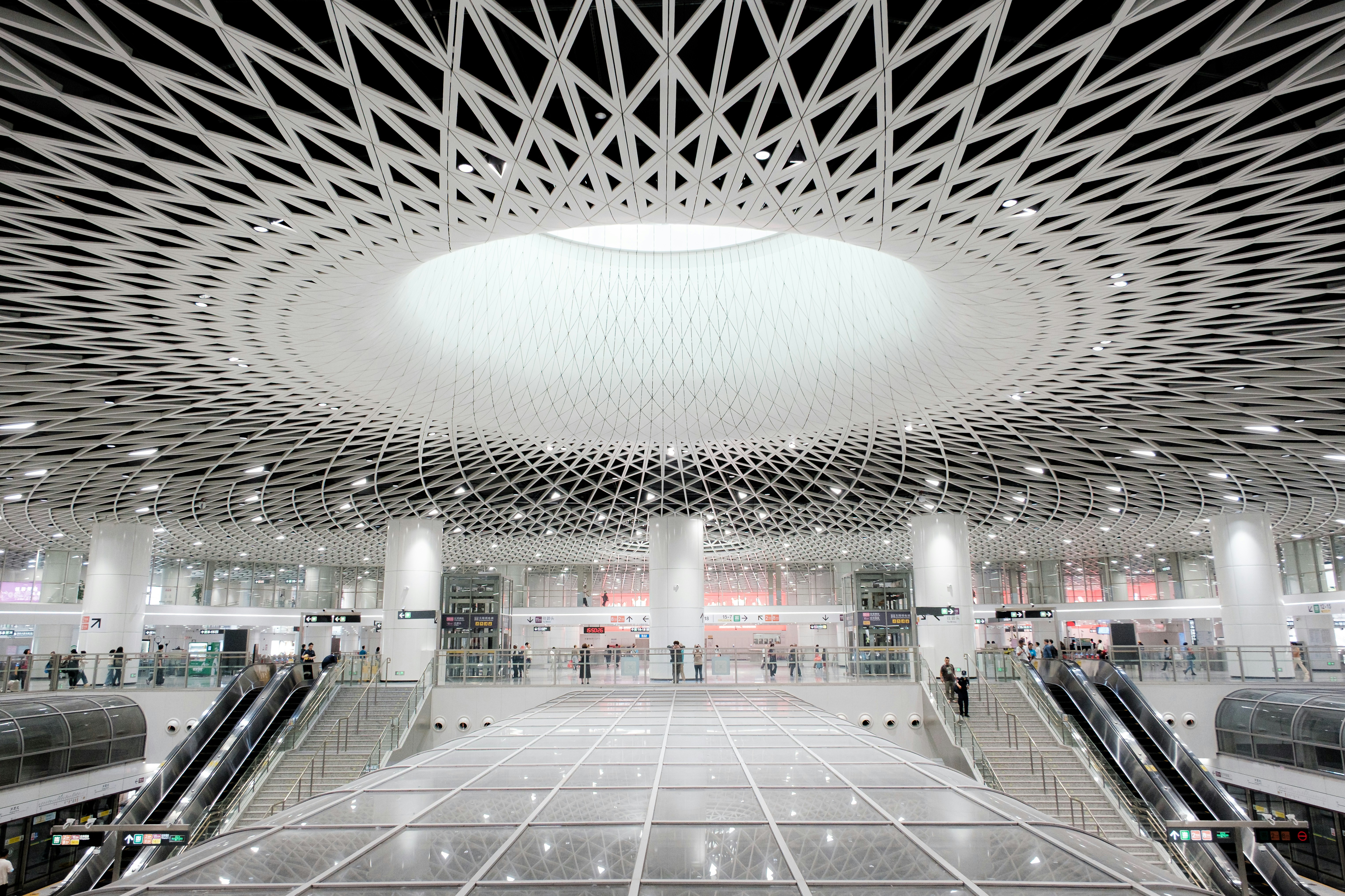 Modern architectural interior with elaborate ceiling. photo – Free Eye ...