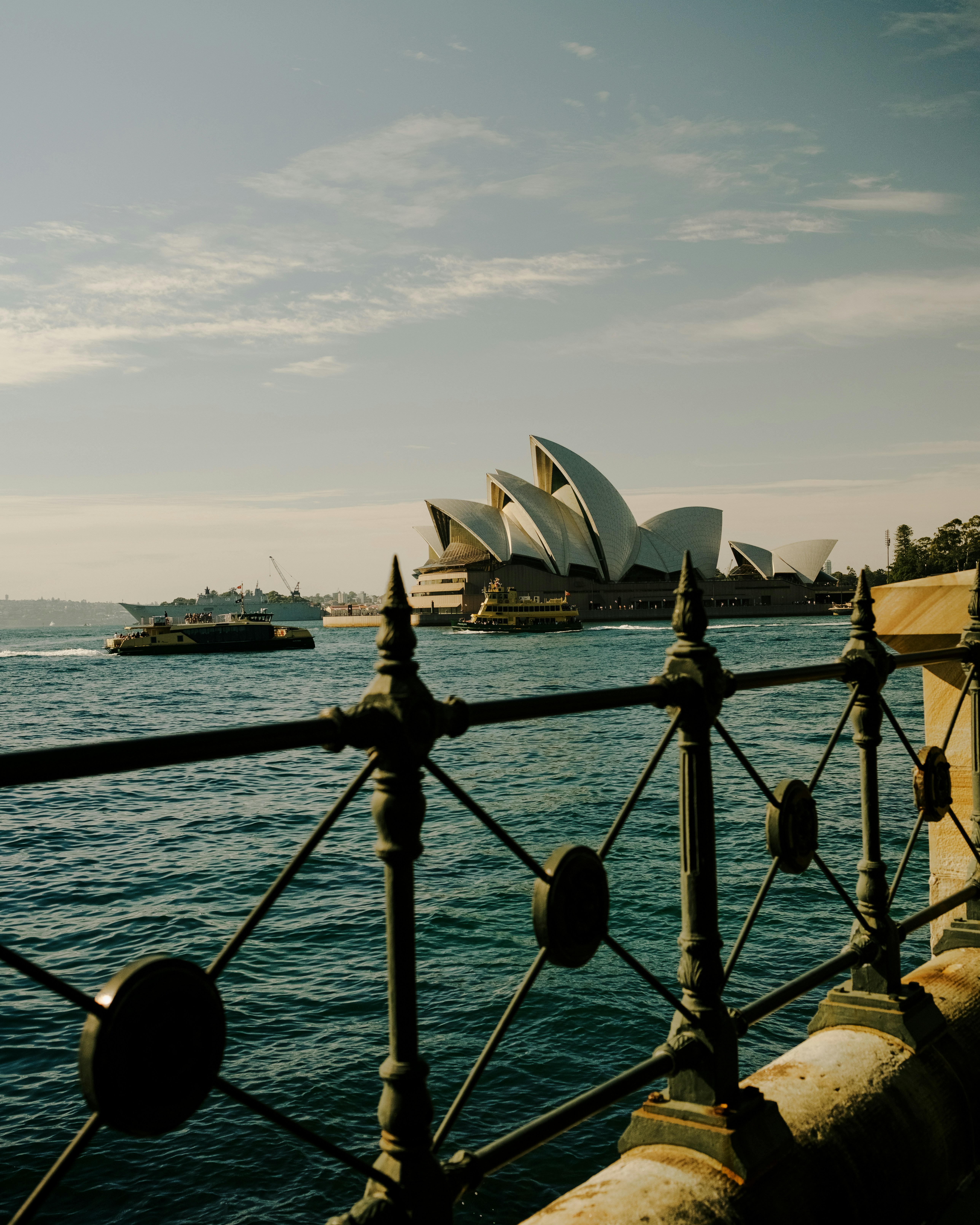 The sydney opera house is seen from a distance. photo – Free Australia ...
