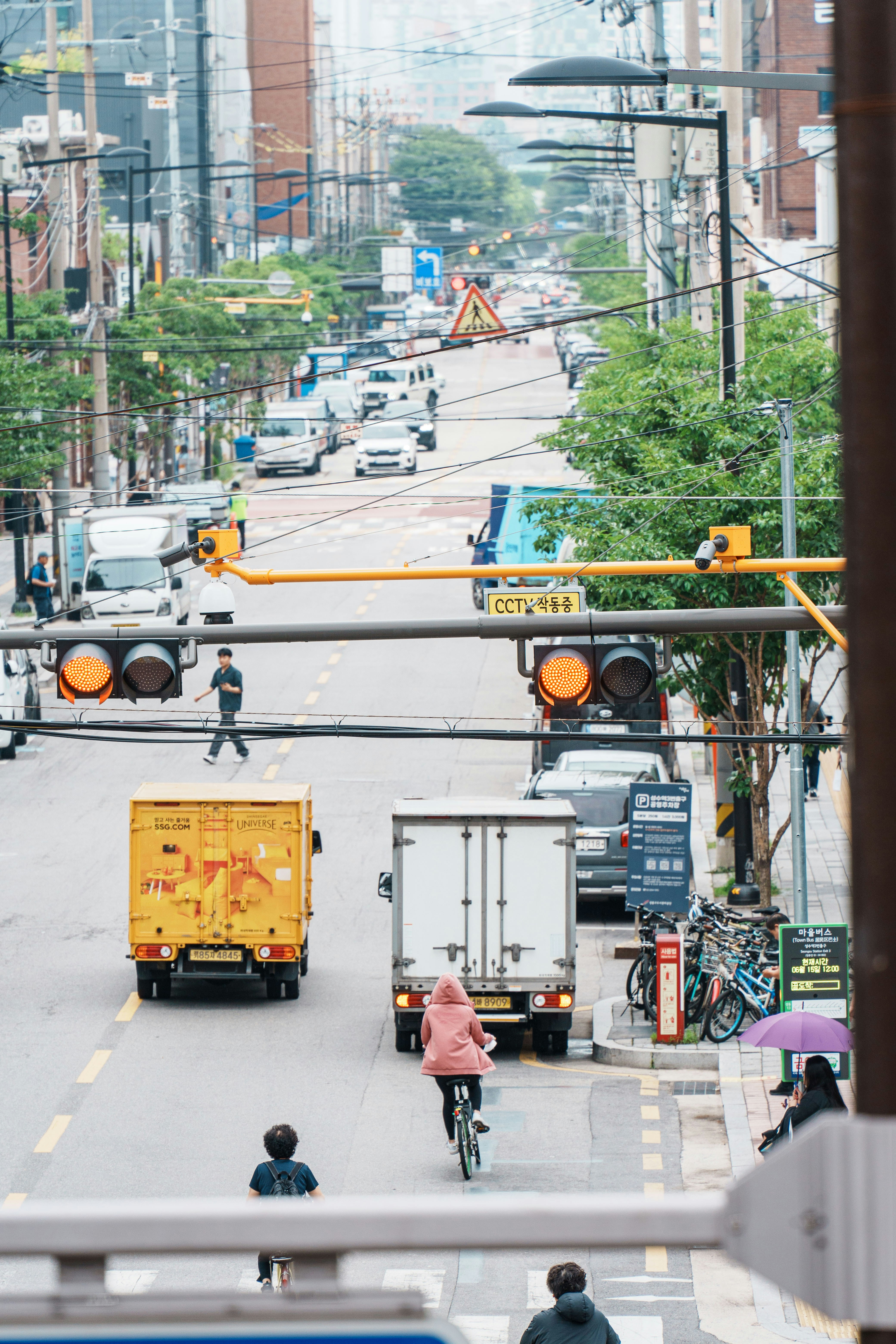 Street Corridor: A City Speaks Through Everyday Motion