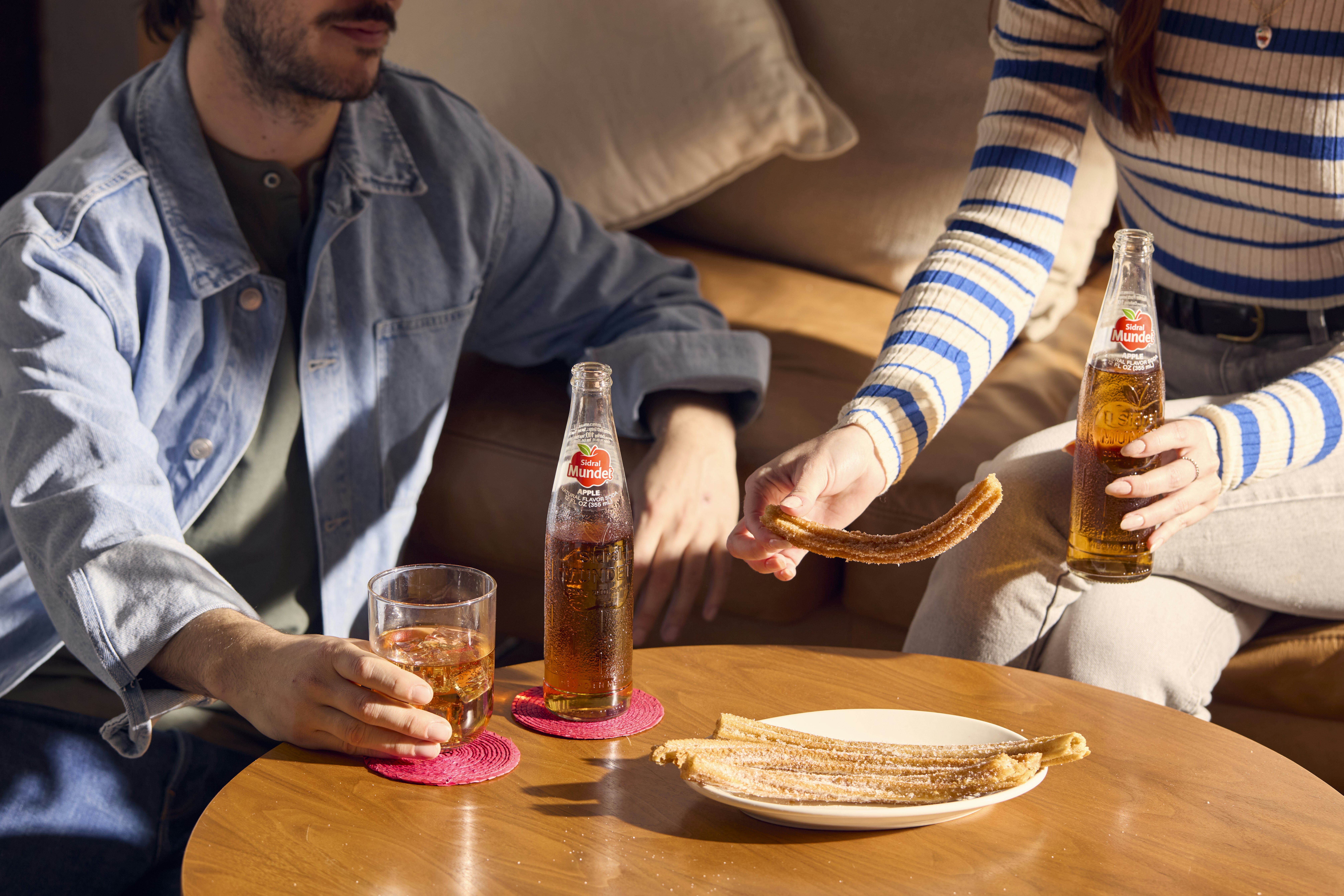 Friends Living Room Pictures | Download Free Images on Unsplash