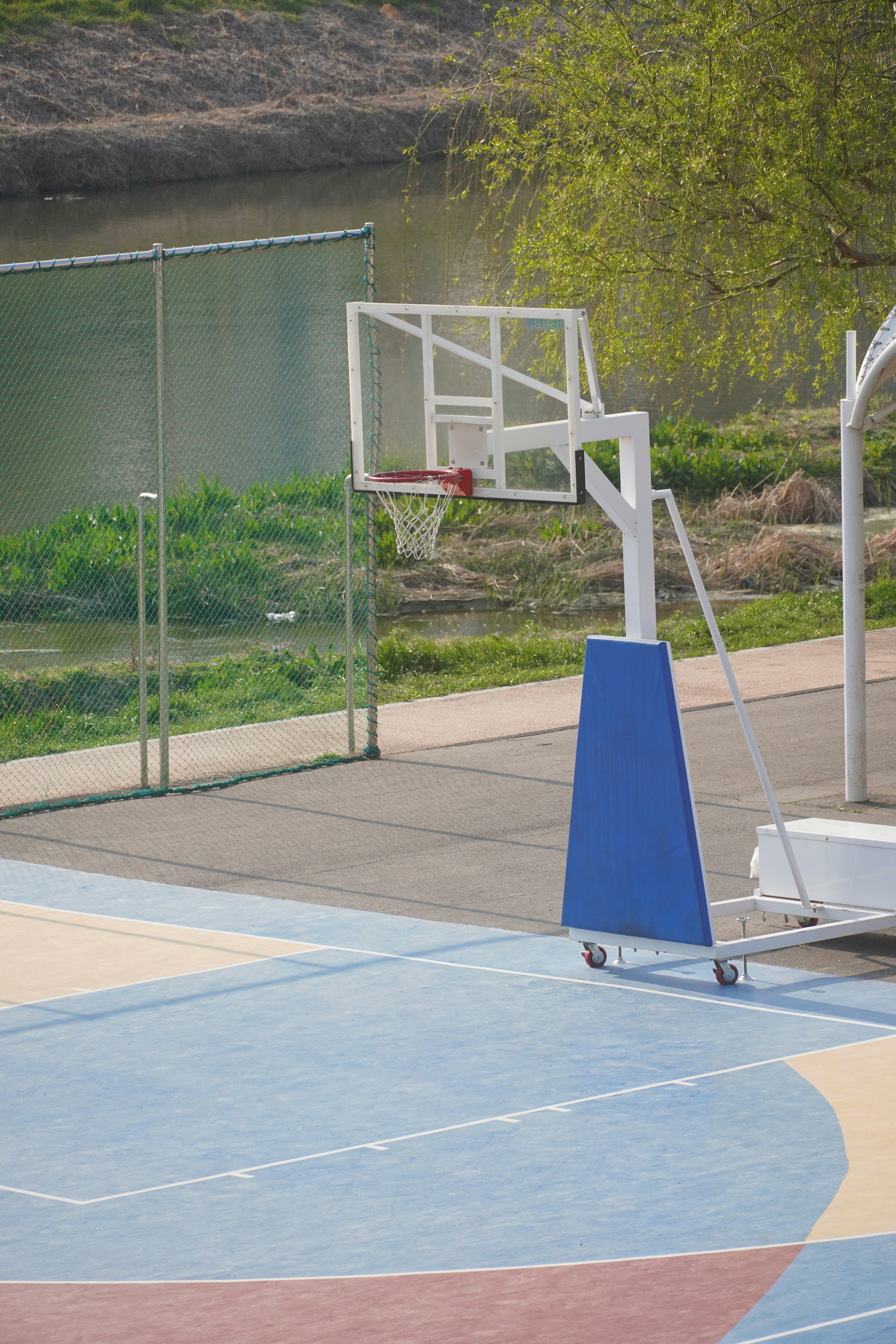 The Unused Court: A Moment of Stillness