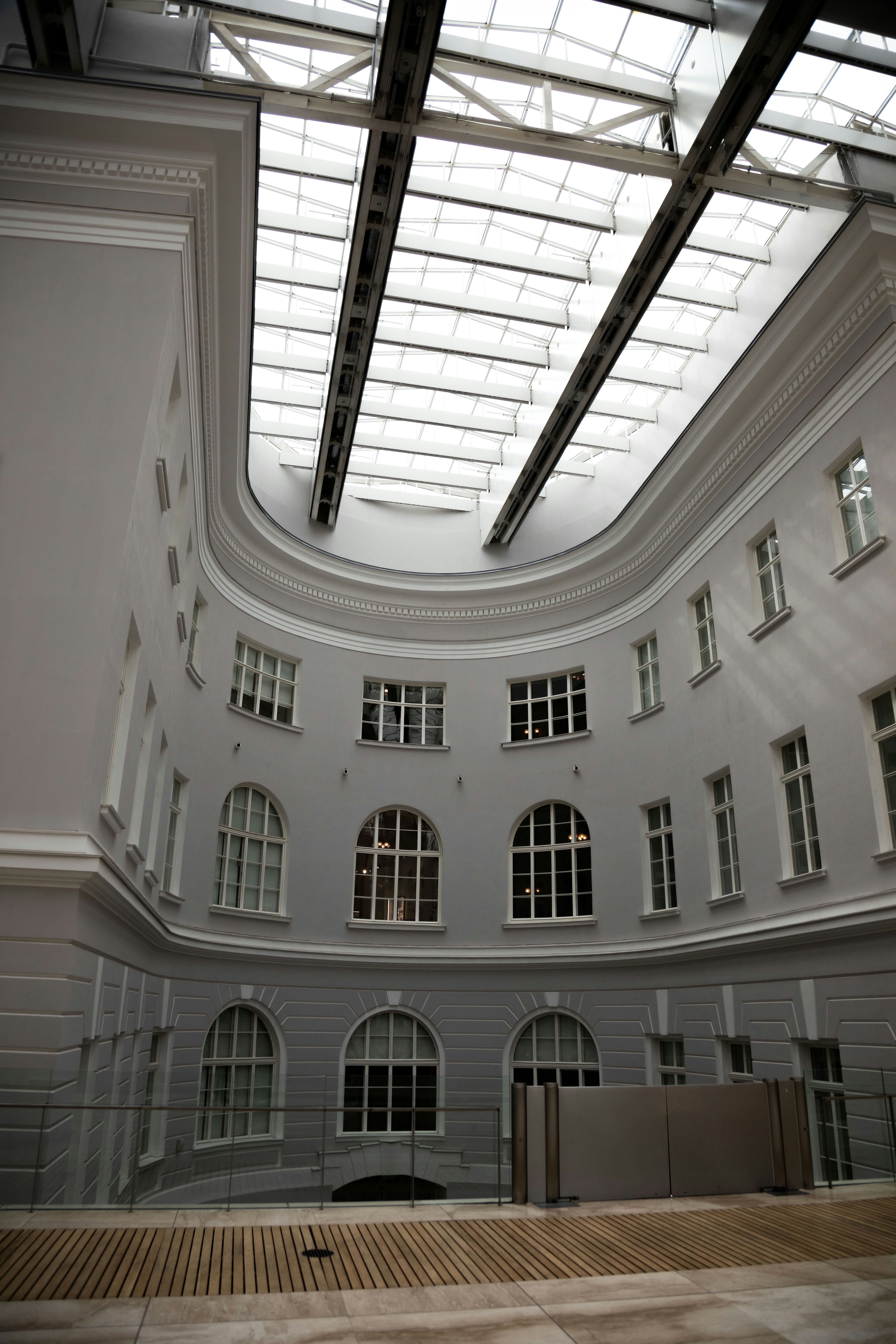 Silent Geometry Under a Glass Roof: The Circular Atrium