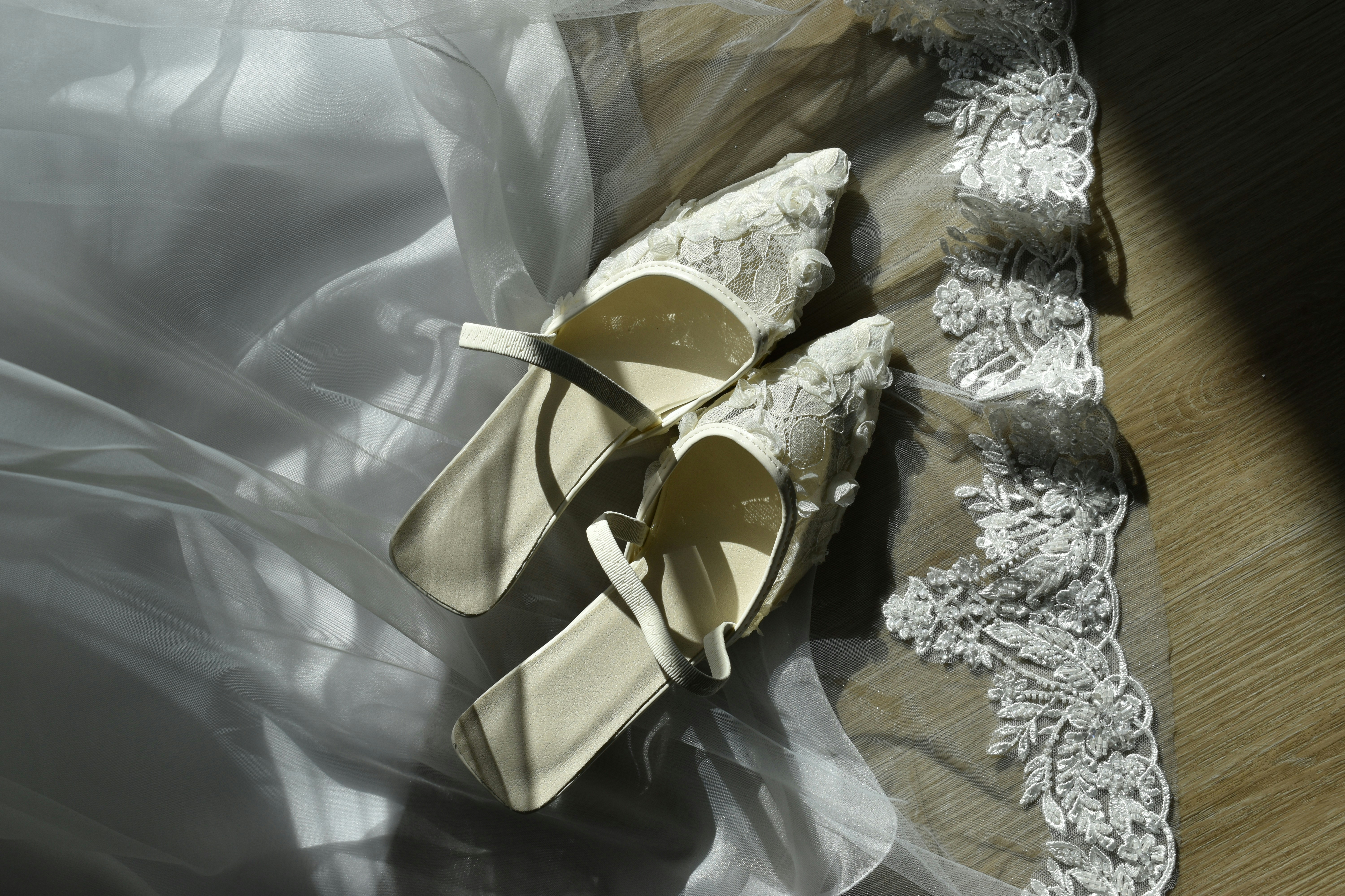 Elegance in Detail: A Bridal Prelude