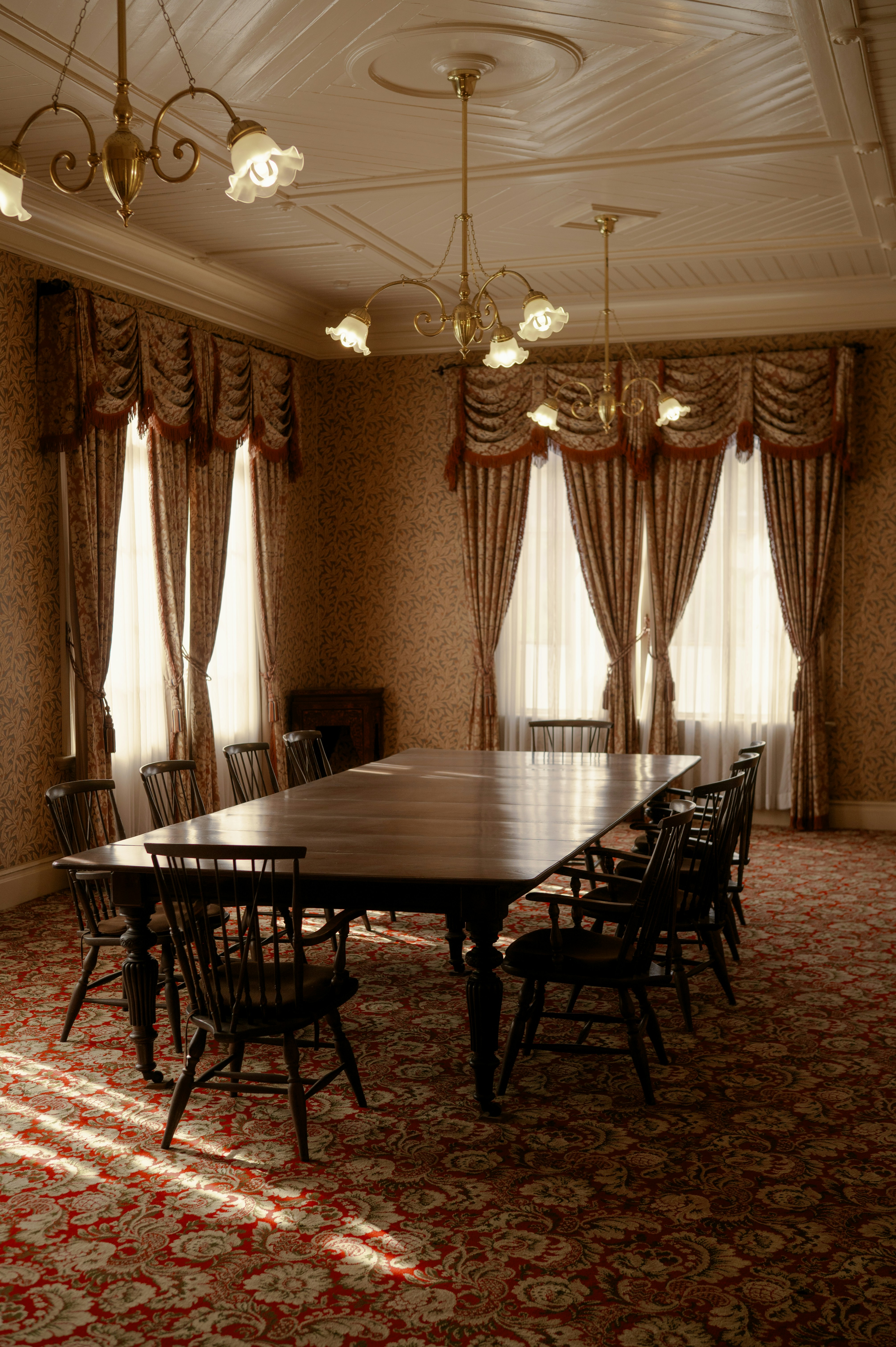 A long table is set in an elegant room. photo – Free Architecture Image ...