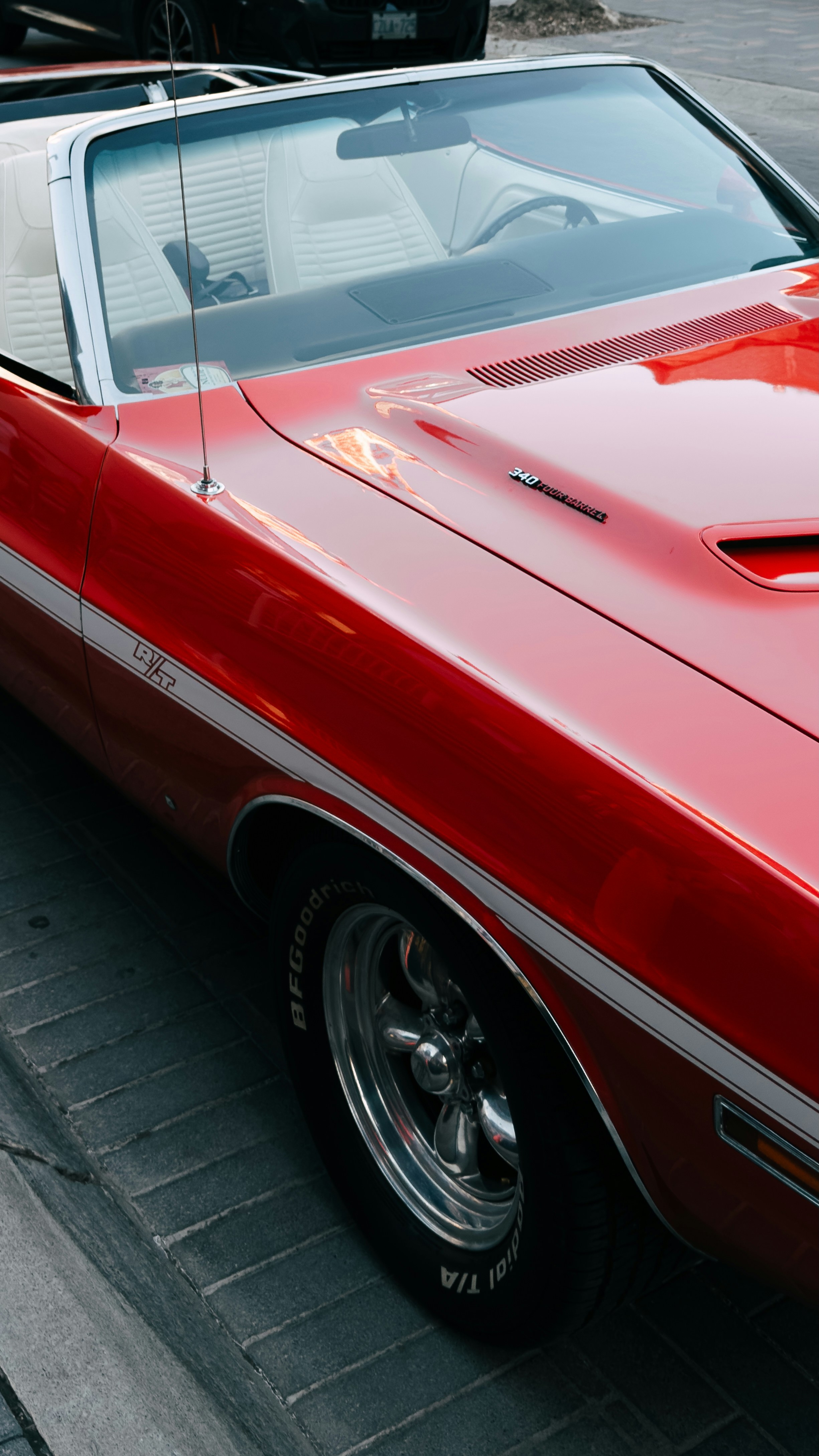 Red classic convertible car up close. photo – Free Car Image on Unsplash