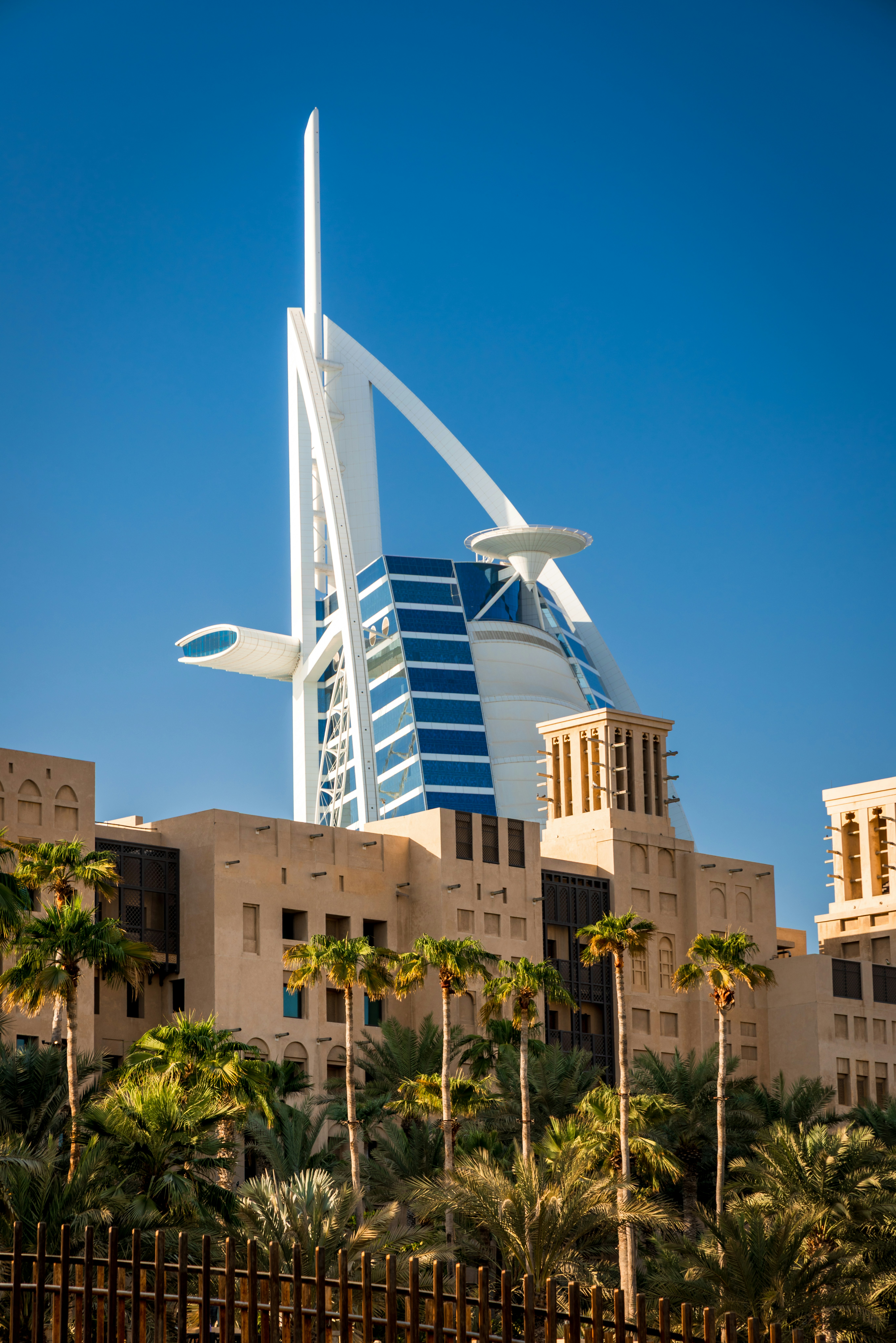 The burj al arab stands tall in dubai. photo – Free Dubai Image on Unsplash