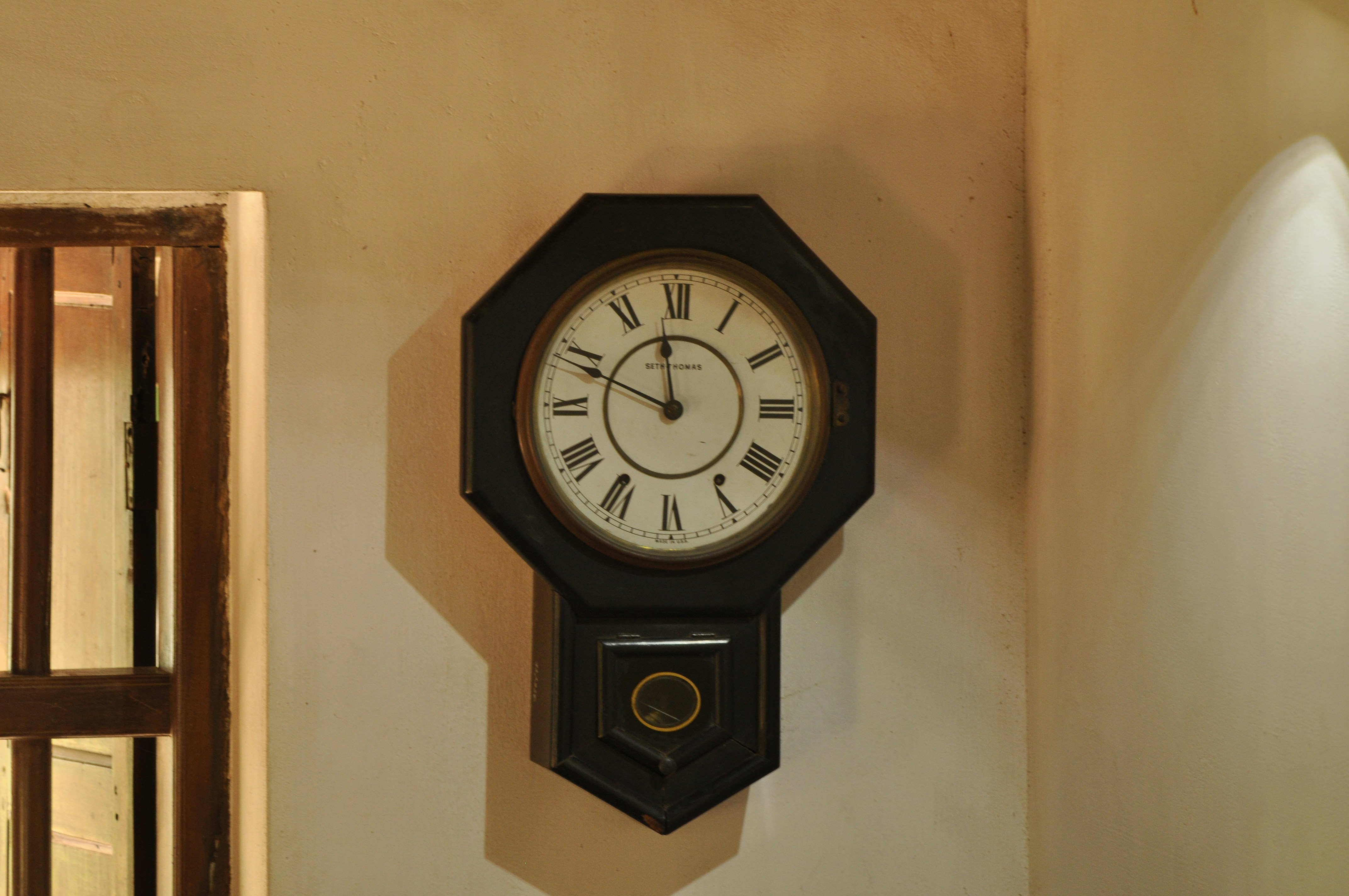 A wallclock in Dakhsina Chitra near to Chennai