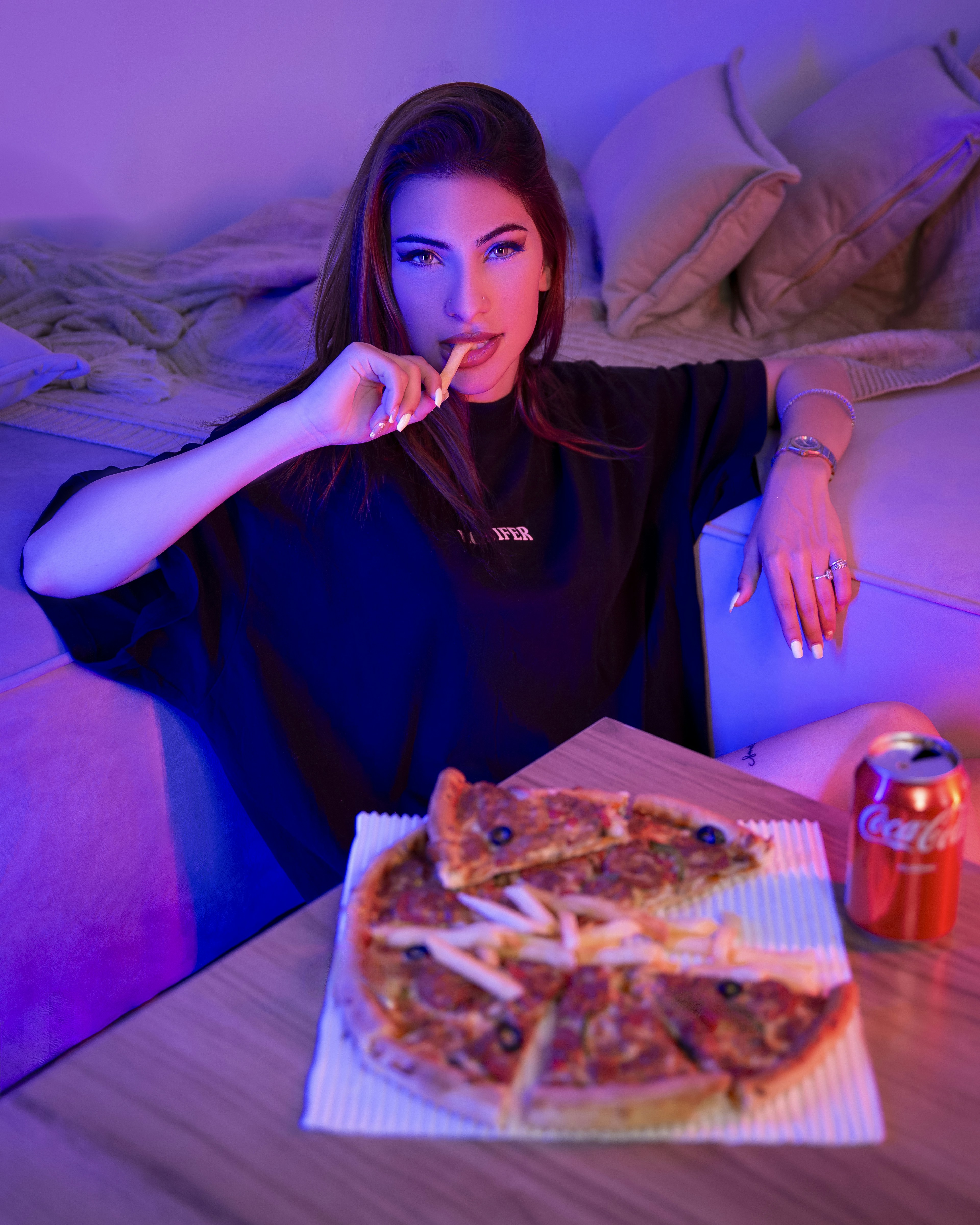 Midnight Munchies: A Cozy Indulgence