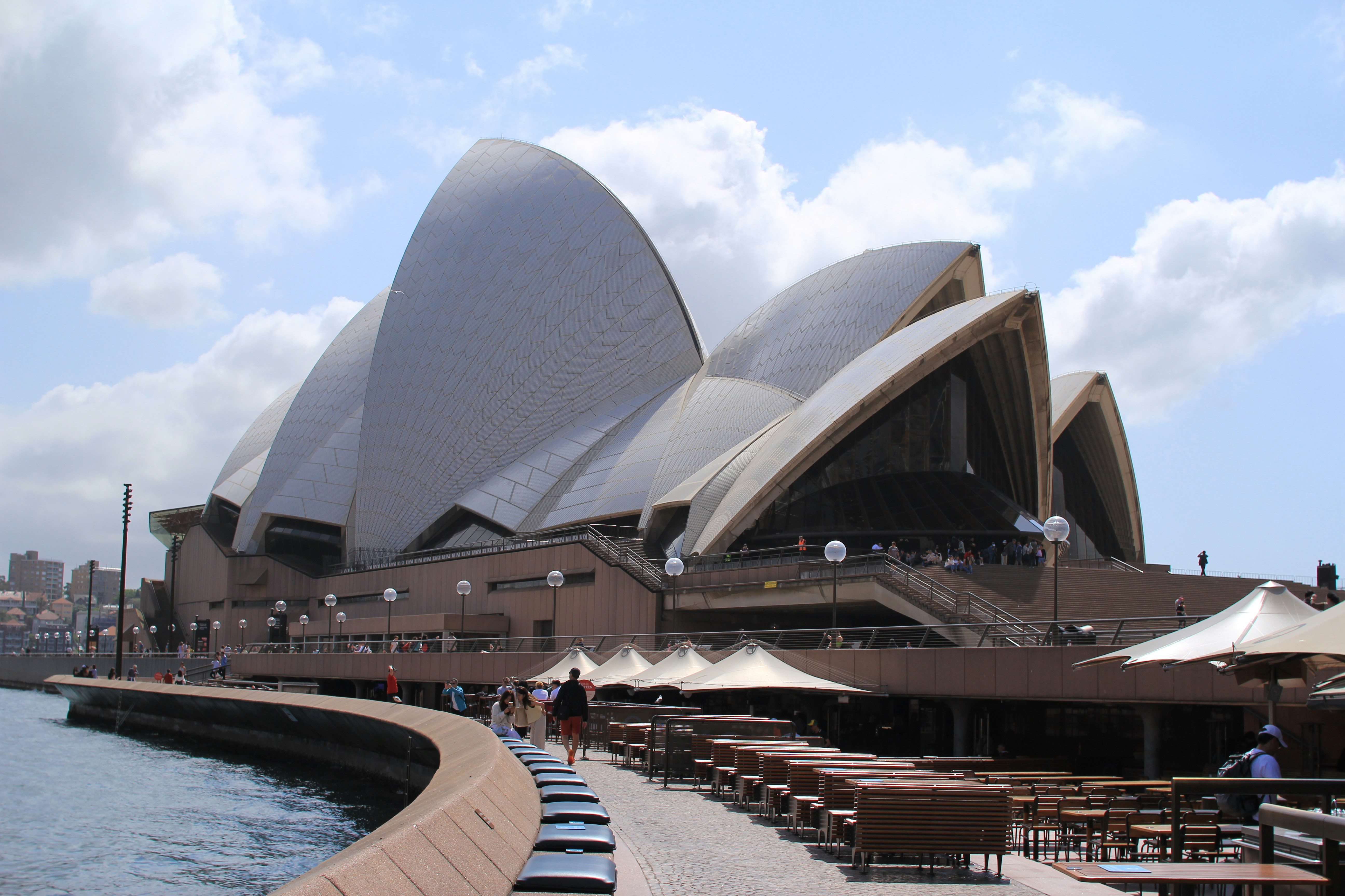 Sydney opera house stands proudly by the water. photo – Free Sydney ...