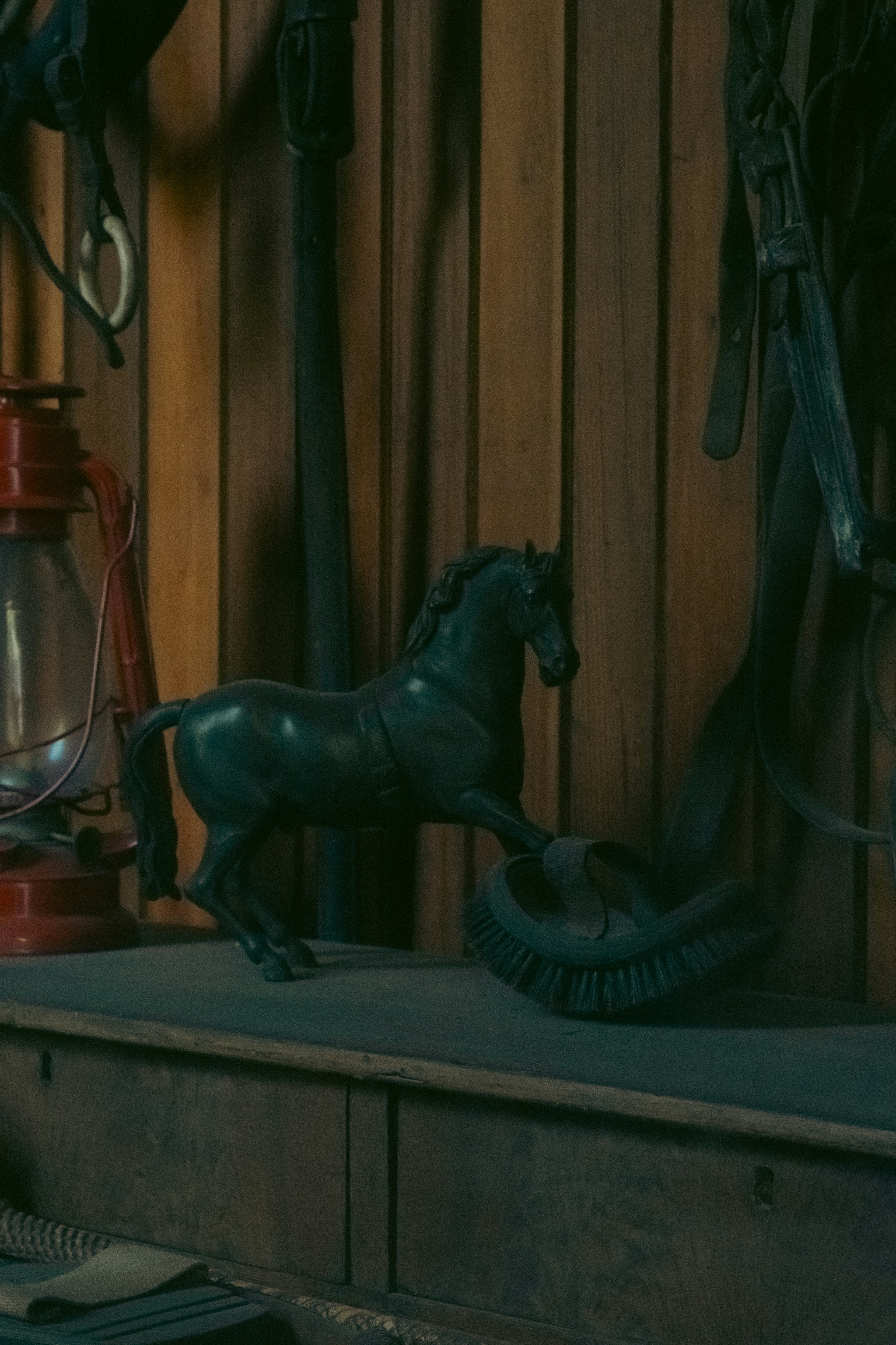 Equestrian Elegance in Vintage Décor