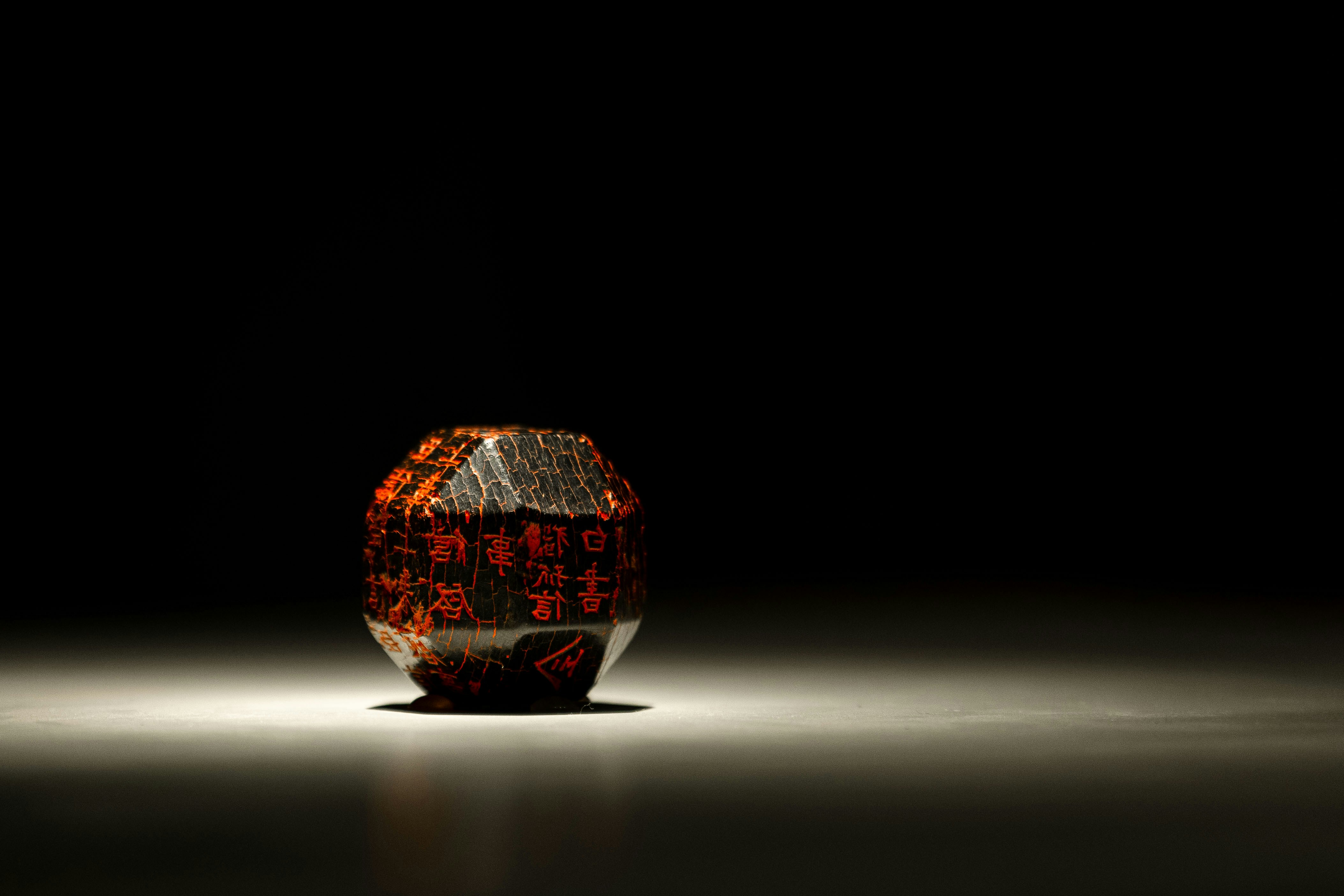 A geometric object lit by a single light source. photo – Free Space ...