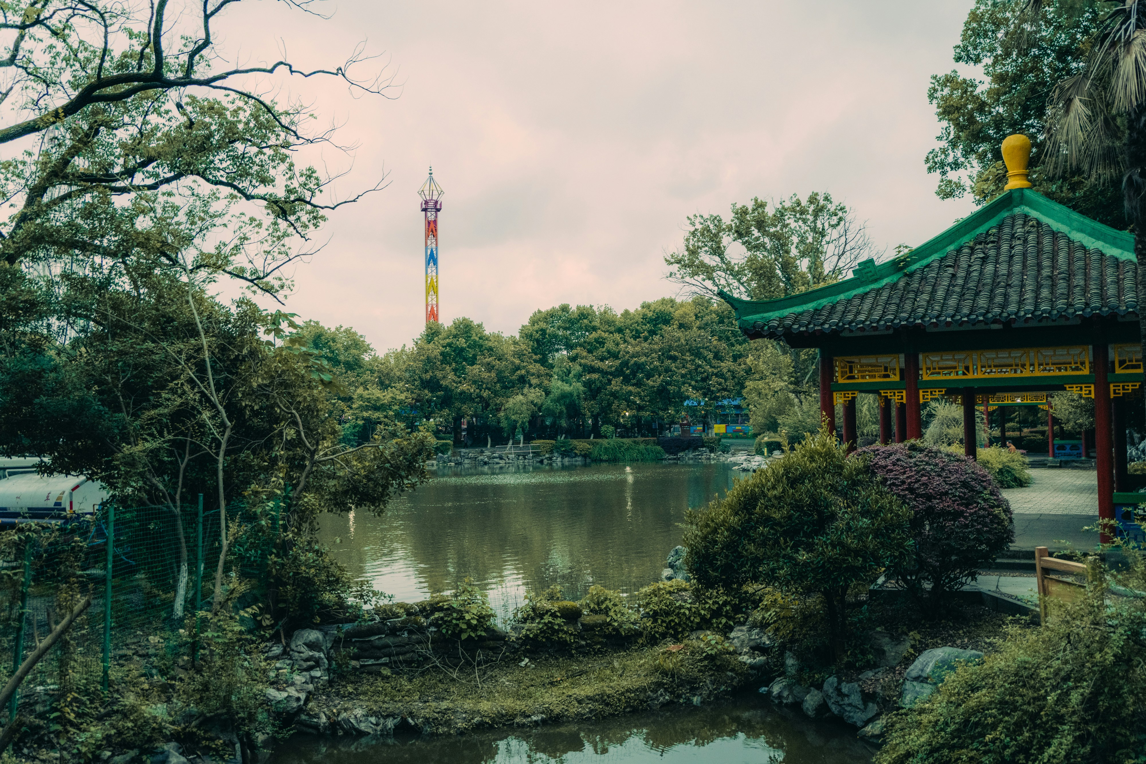 Harmony in Nature: A Serene Retreat