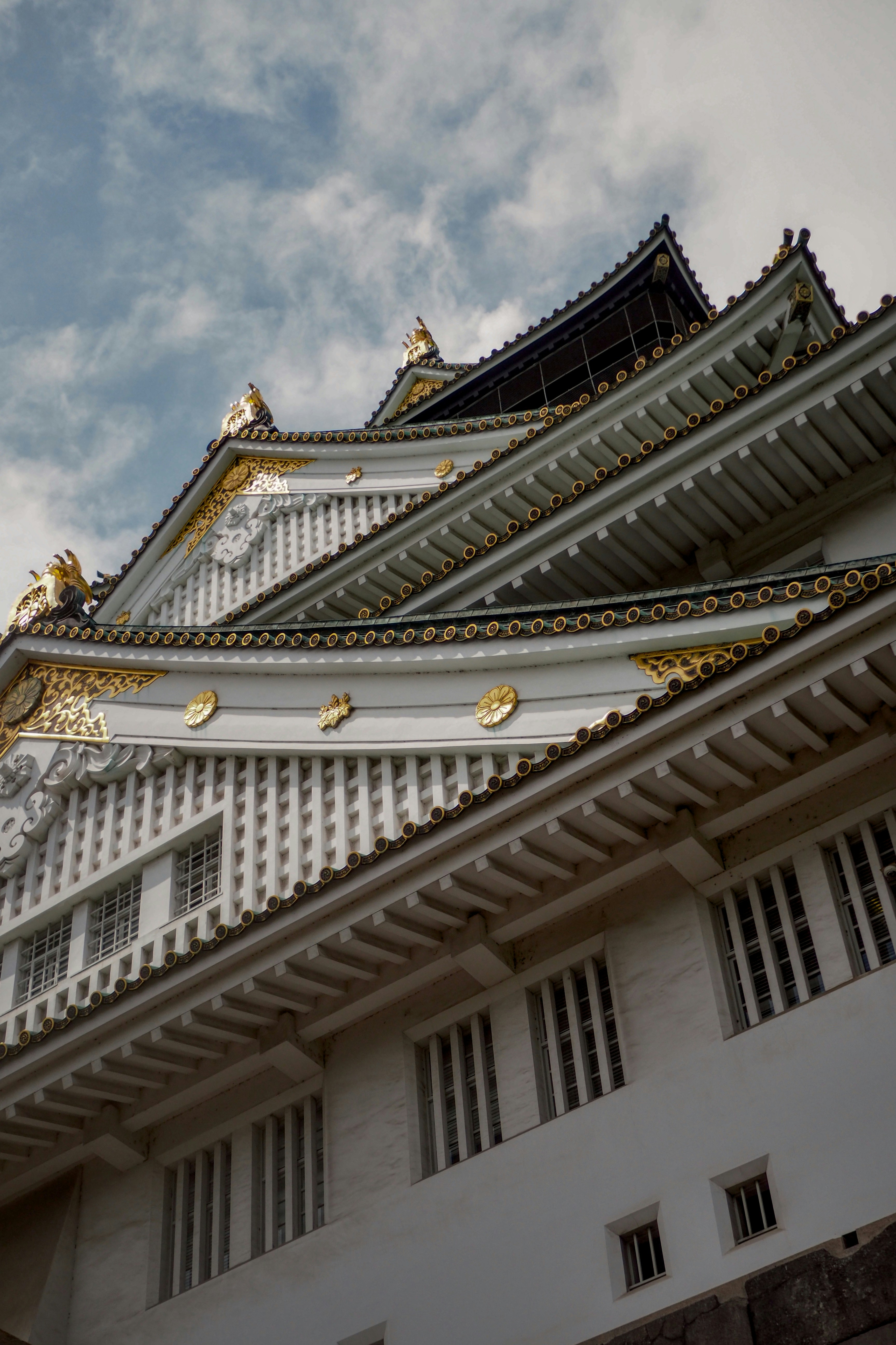 Architectural Elegance: The Golden Eaves of Tradition