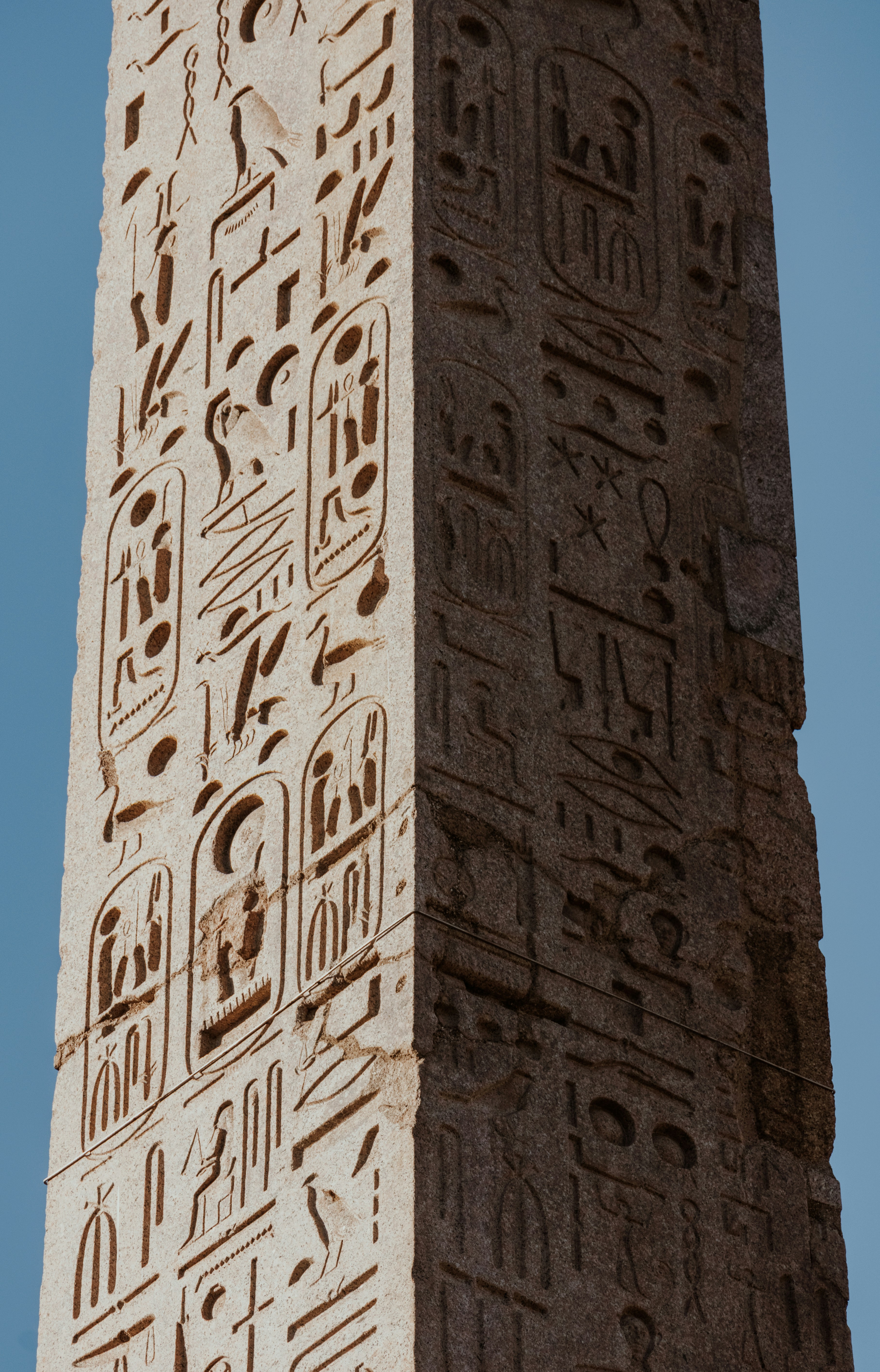An ancient egyptian obelisk with hieroglyphs. photo – Free Writing ...