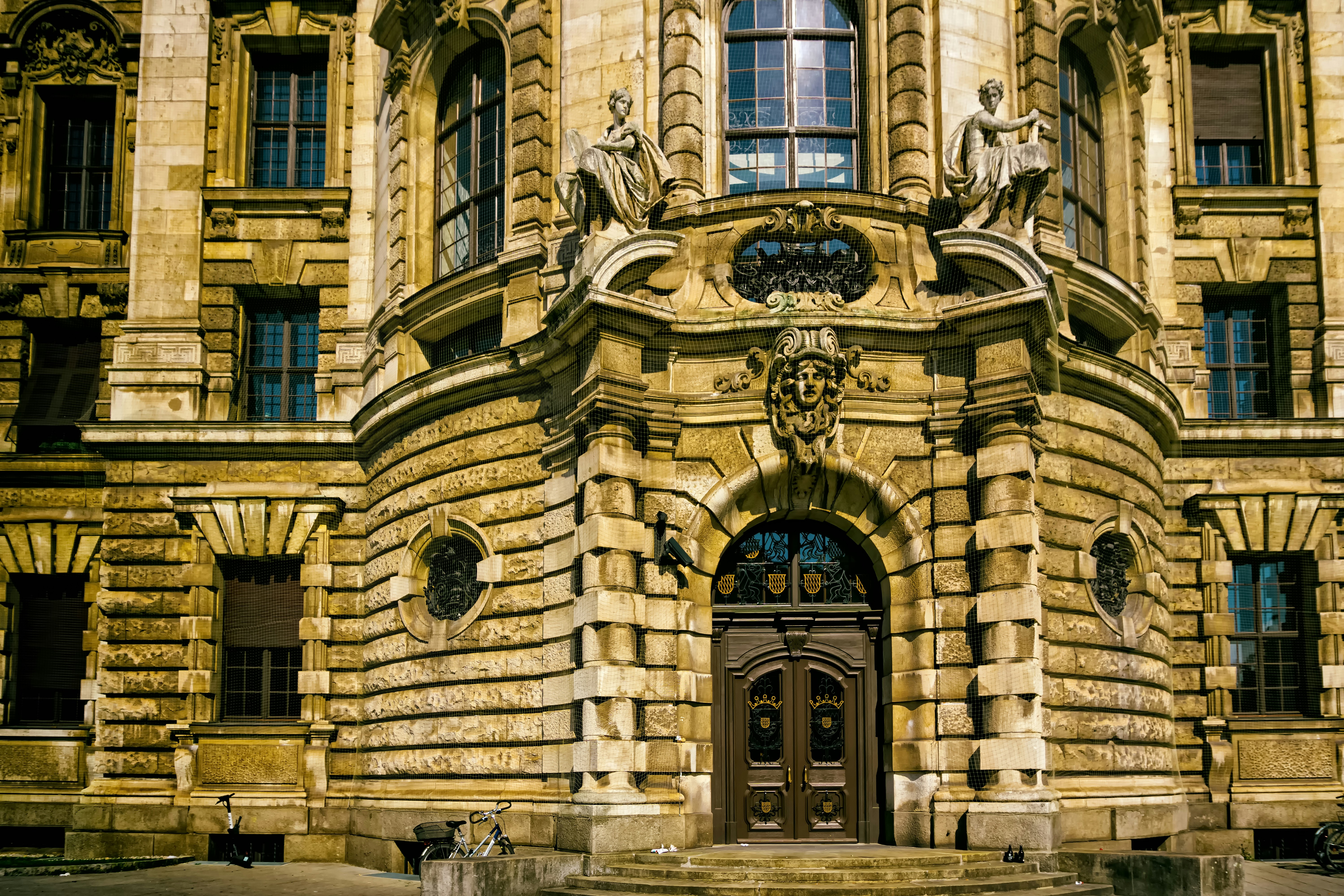 Architectural Elegance: The Grand Facade