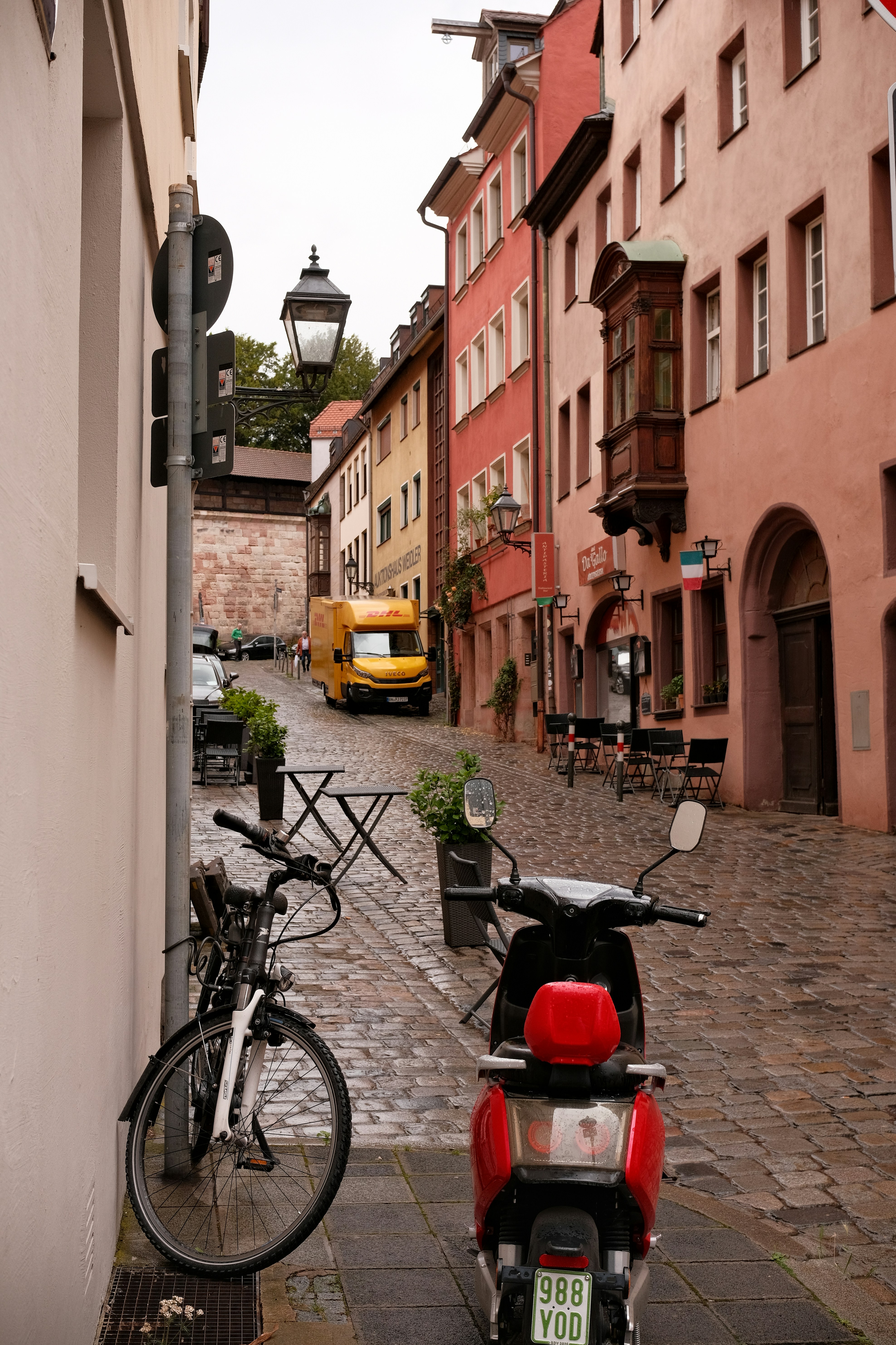 Narrow european street with colorful buildings. photo – Free Travel ...
