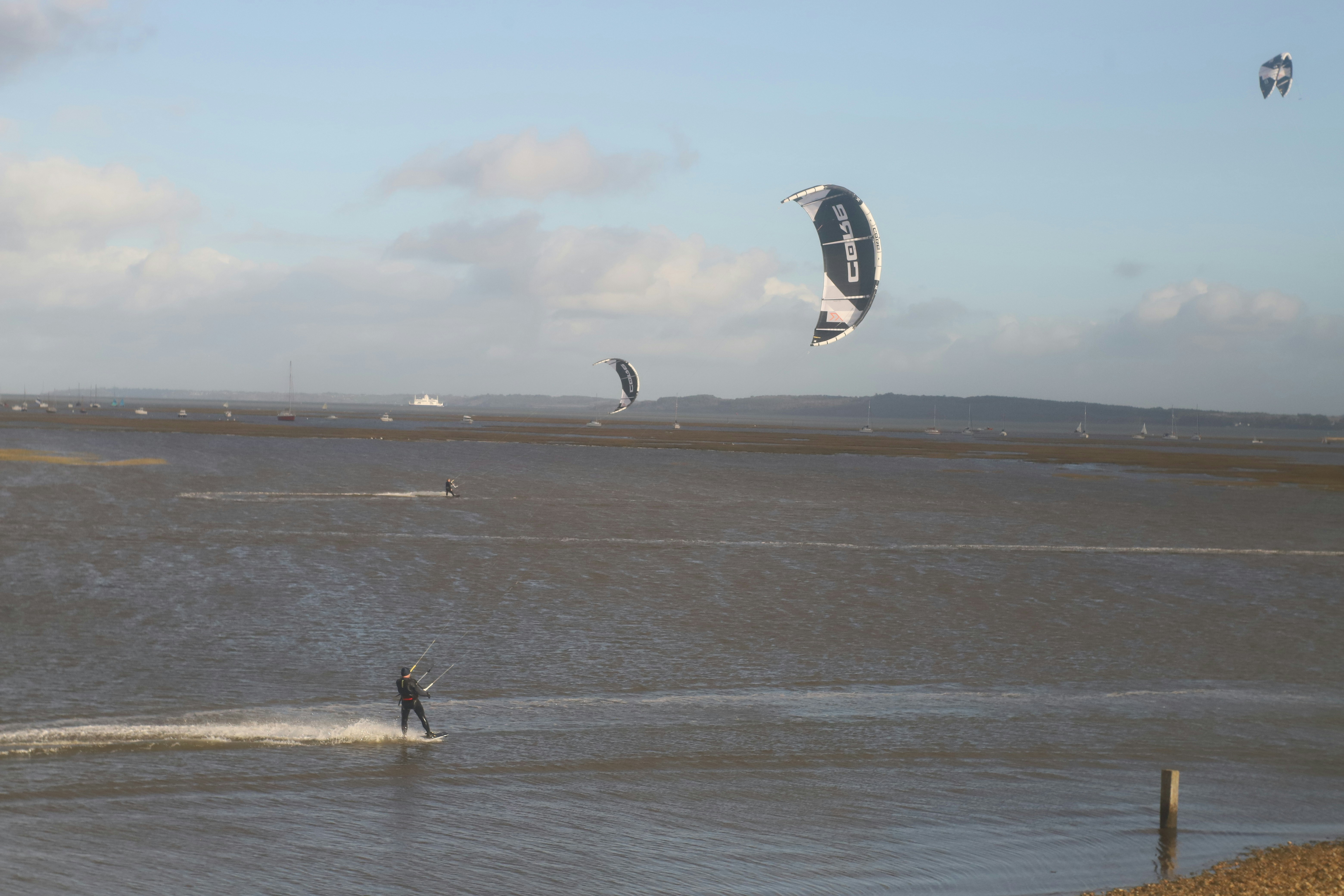 Kite surfing in Hampshire