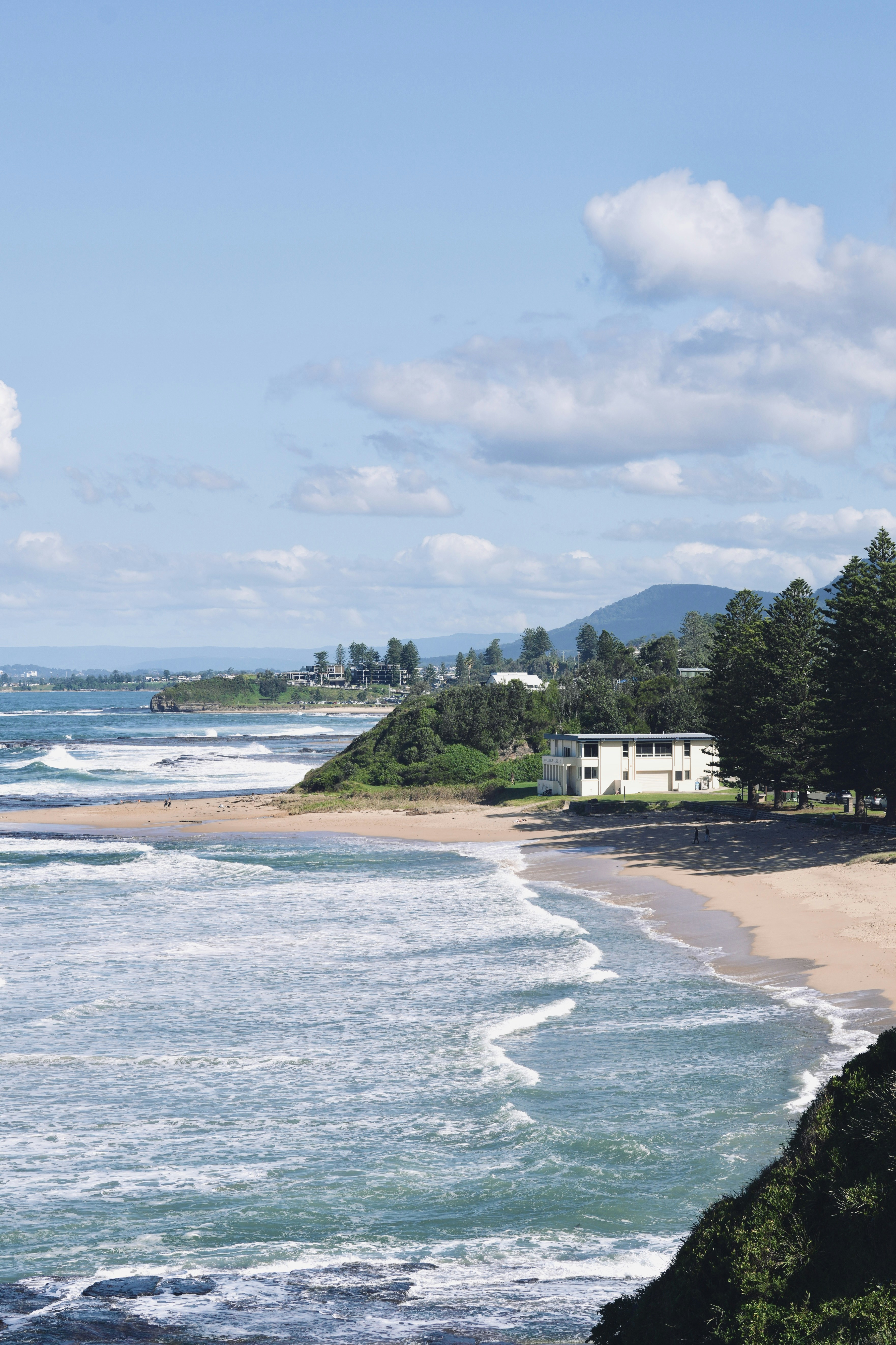 A beautiful coastal scene with beach and ocean. photo – Free Beach ...