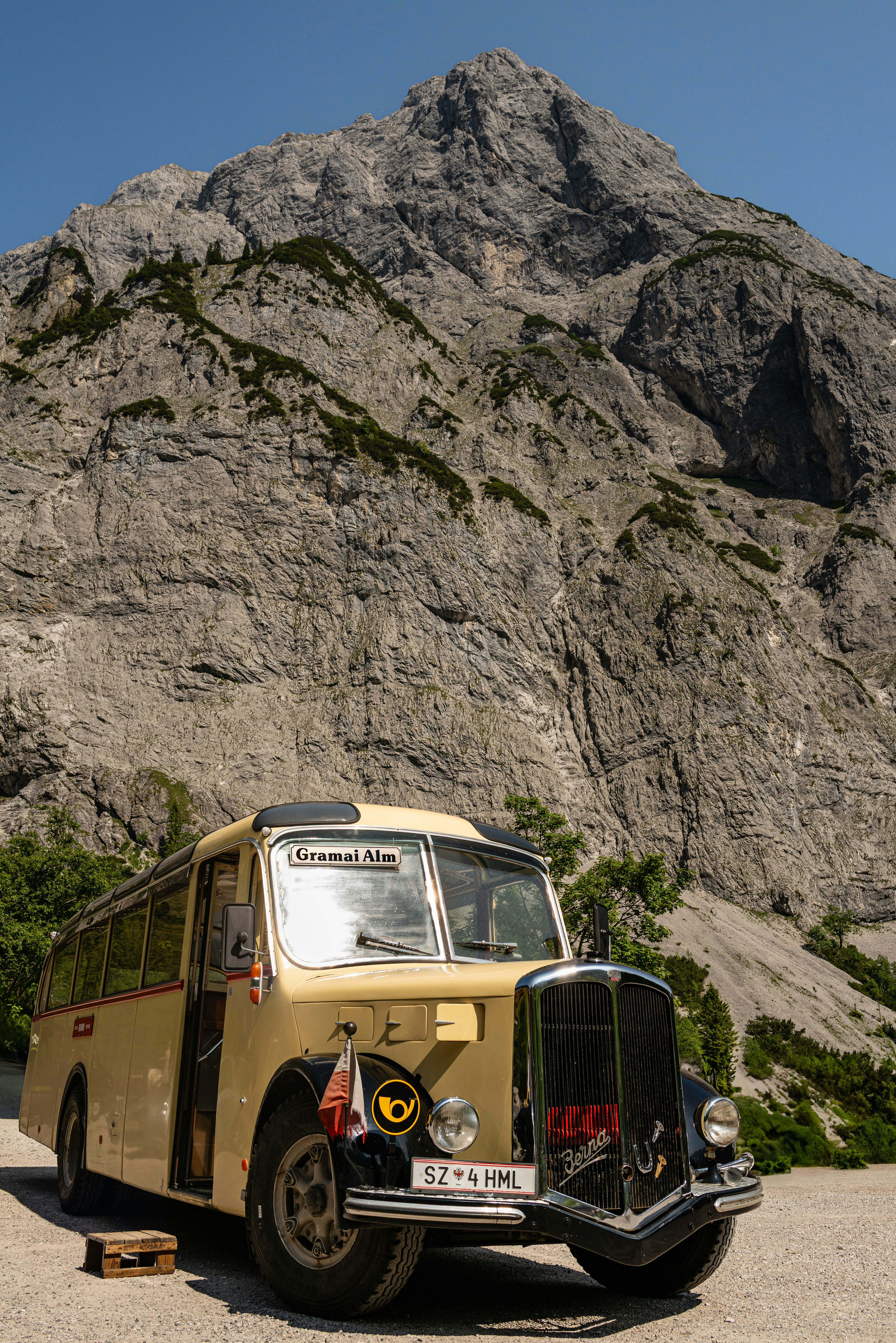 Vintage Journey to the Peaks
