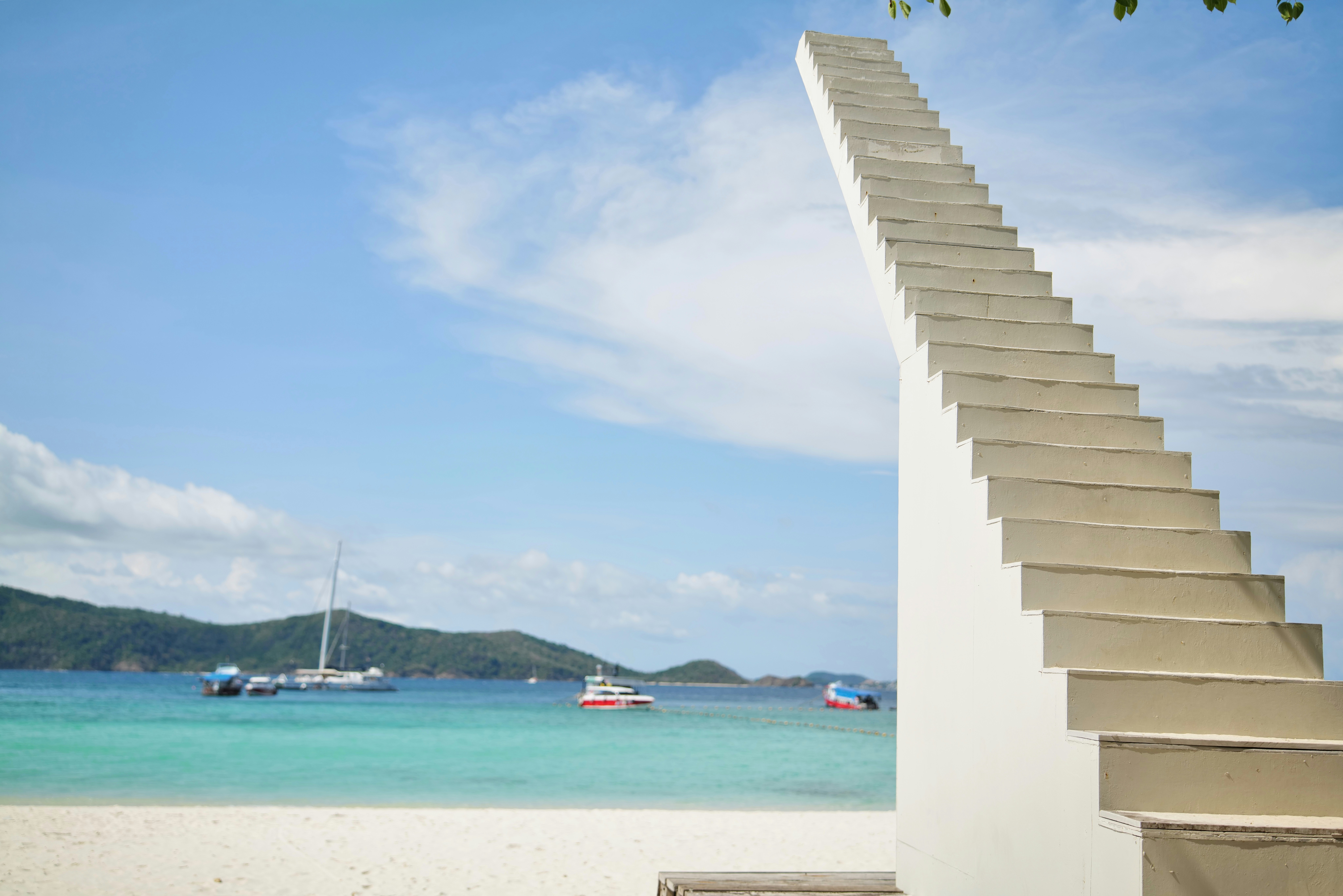 Staircase to the Sea: Geometric Contrast on a Beach Horizon