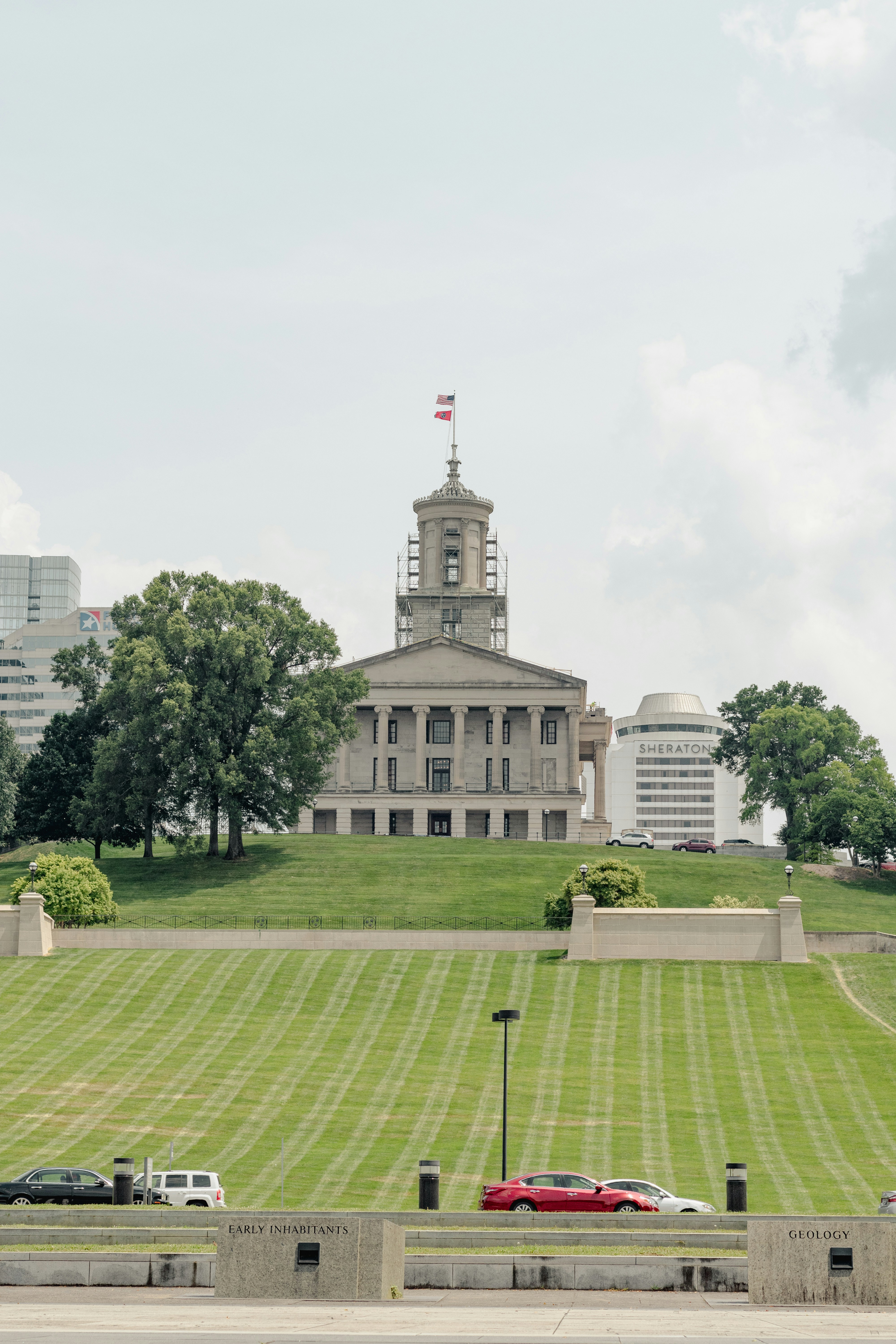 The tennessee state capitol building is shown.