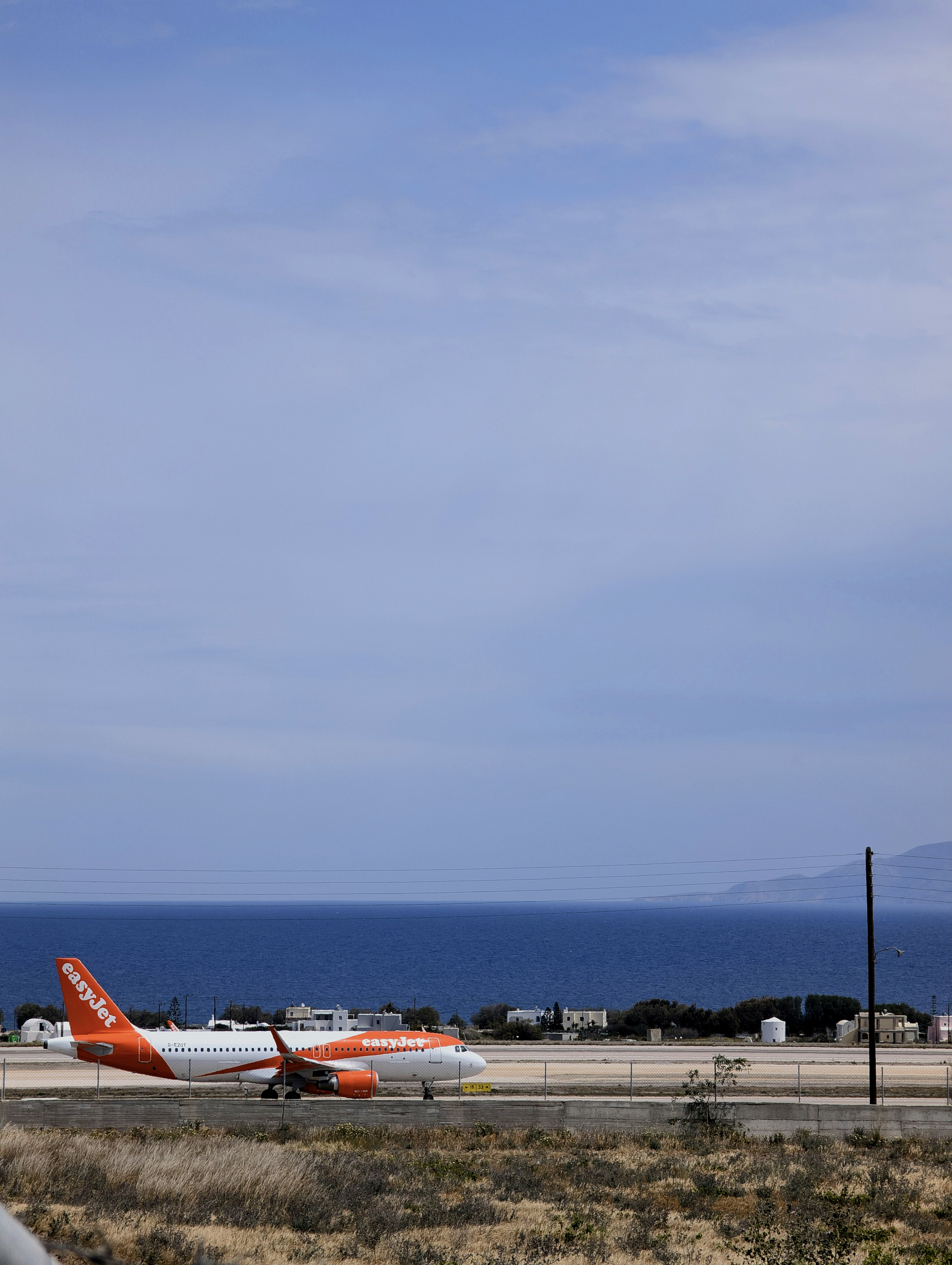 An easyjet plane is preparing to take off. photo – Free Wallpaper Image ...