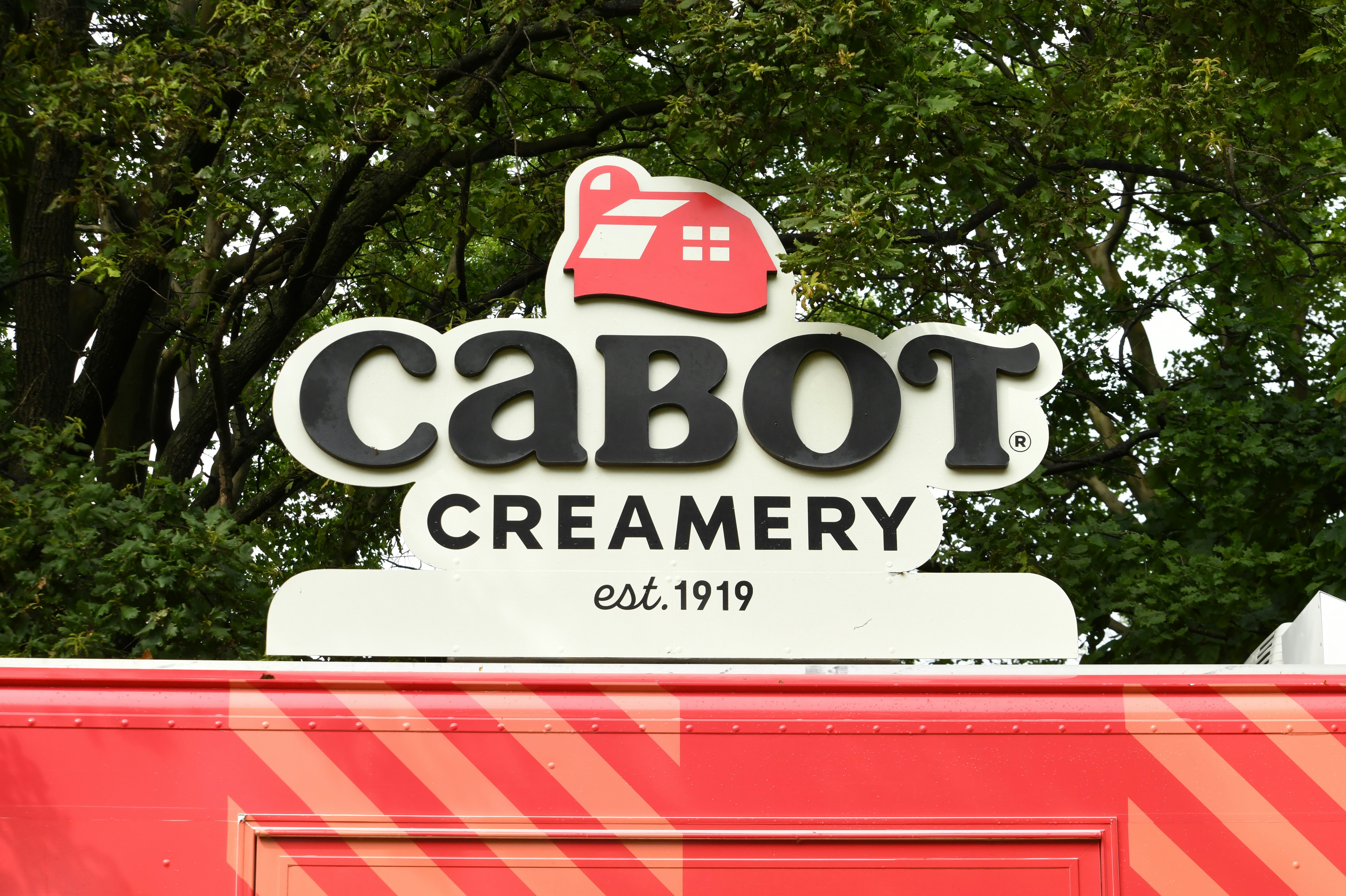 Heritage Meets Flavor: The Cabot Creamery Sign