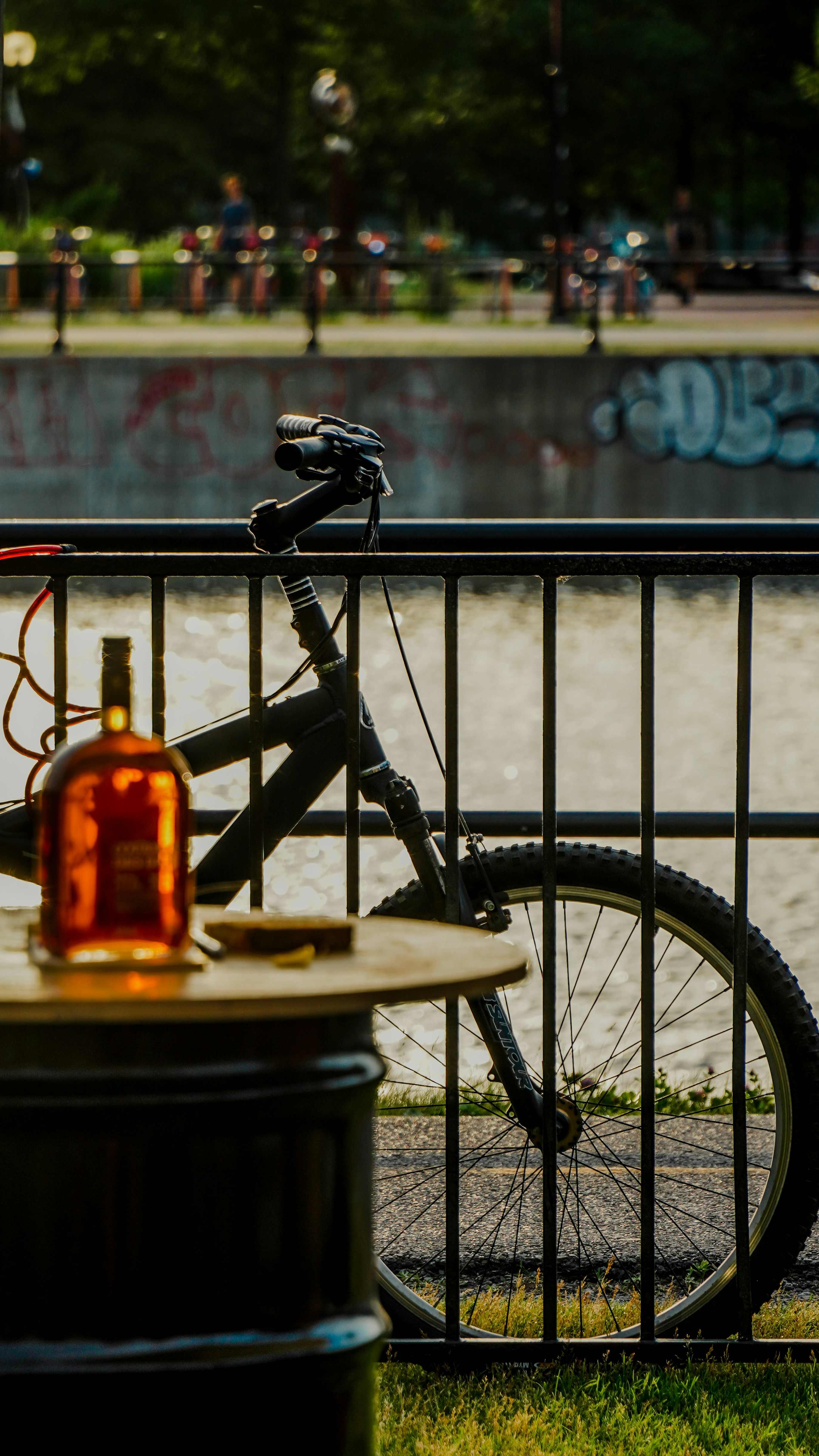 Urban Serenity: A Moment of Reflection