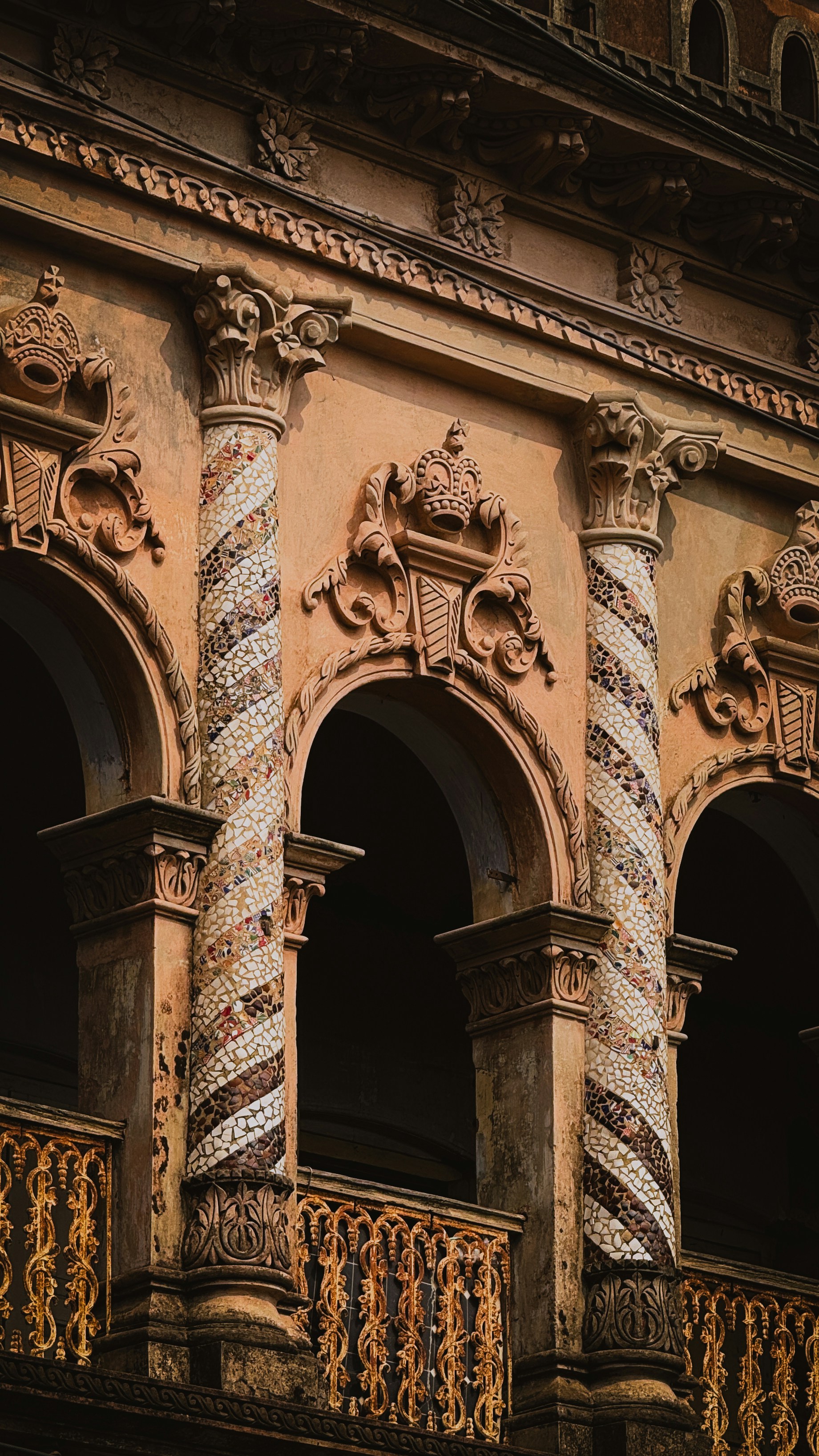Photograph of an abandoned building from the ancient Panam city.