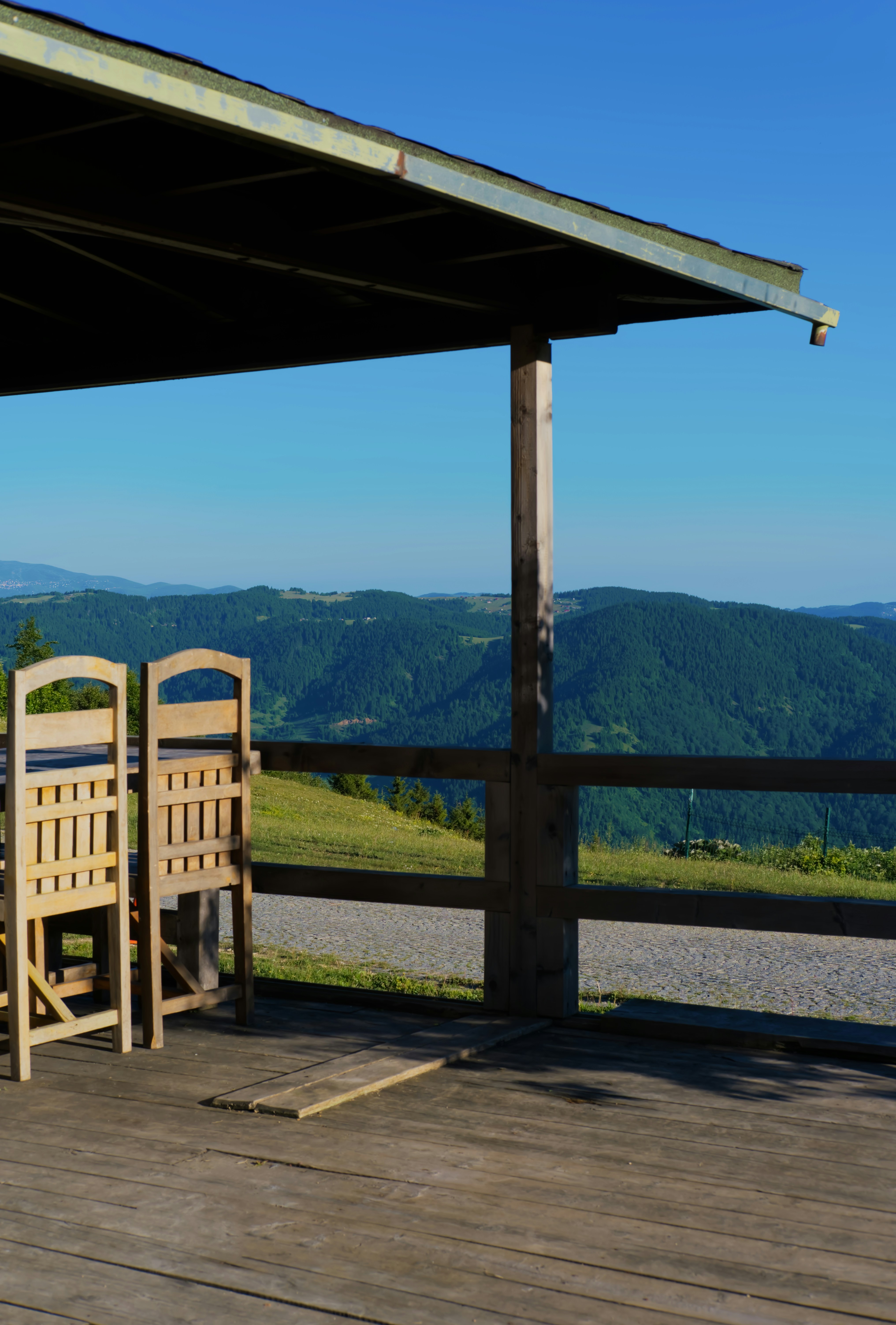 Serenity at the Overlook: A Tranquil Retreat