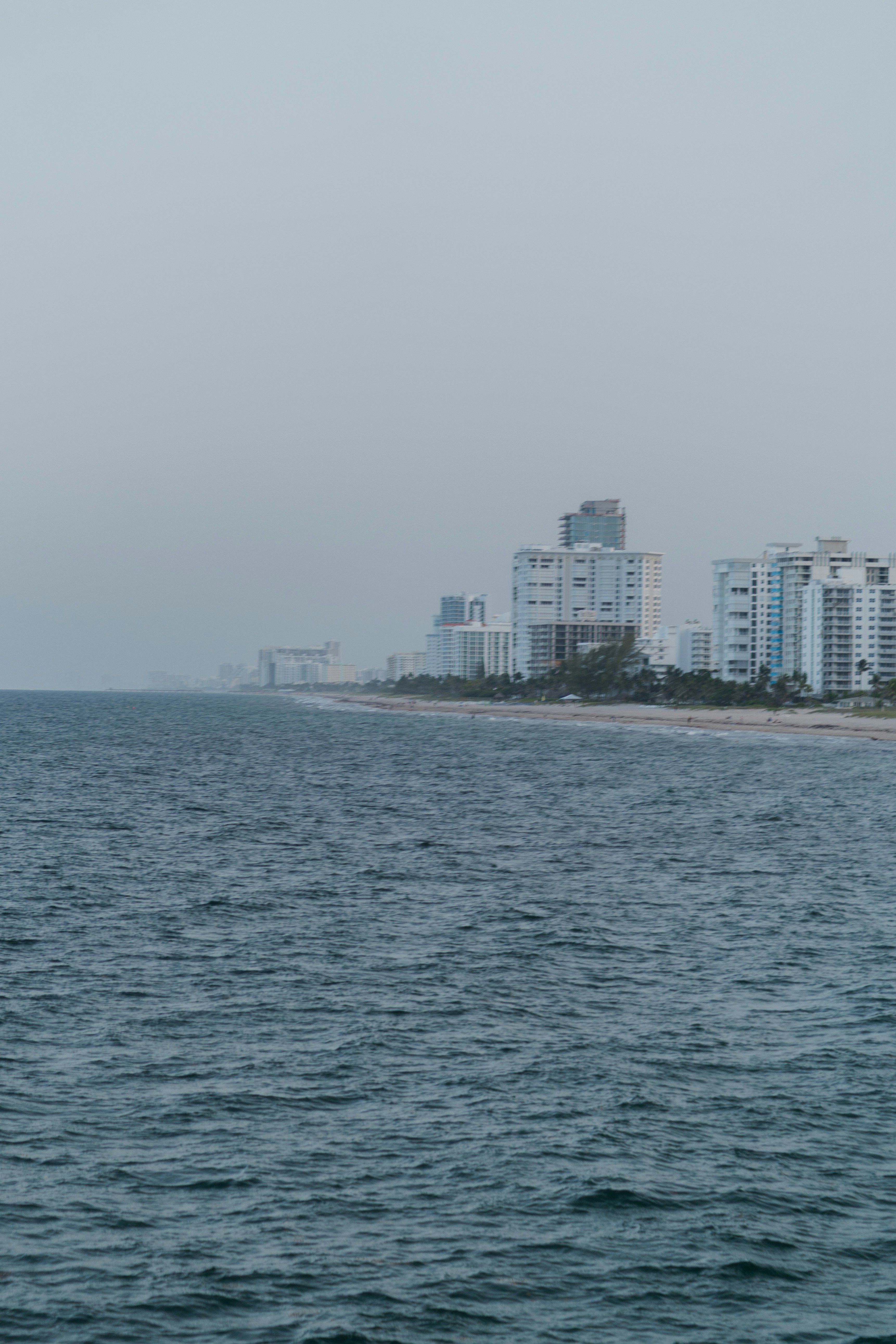 Coastal Horizon: A Serene Urban Escape