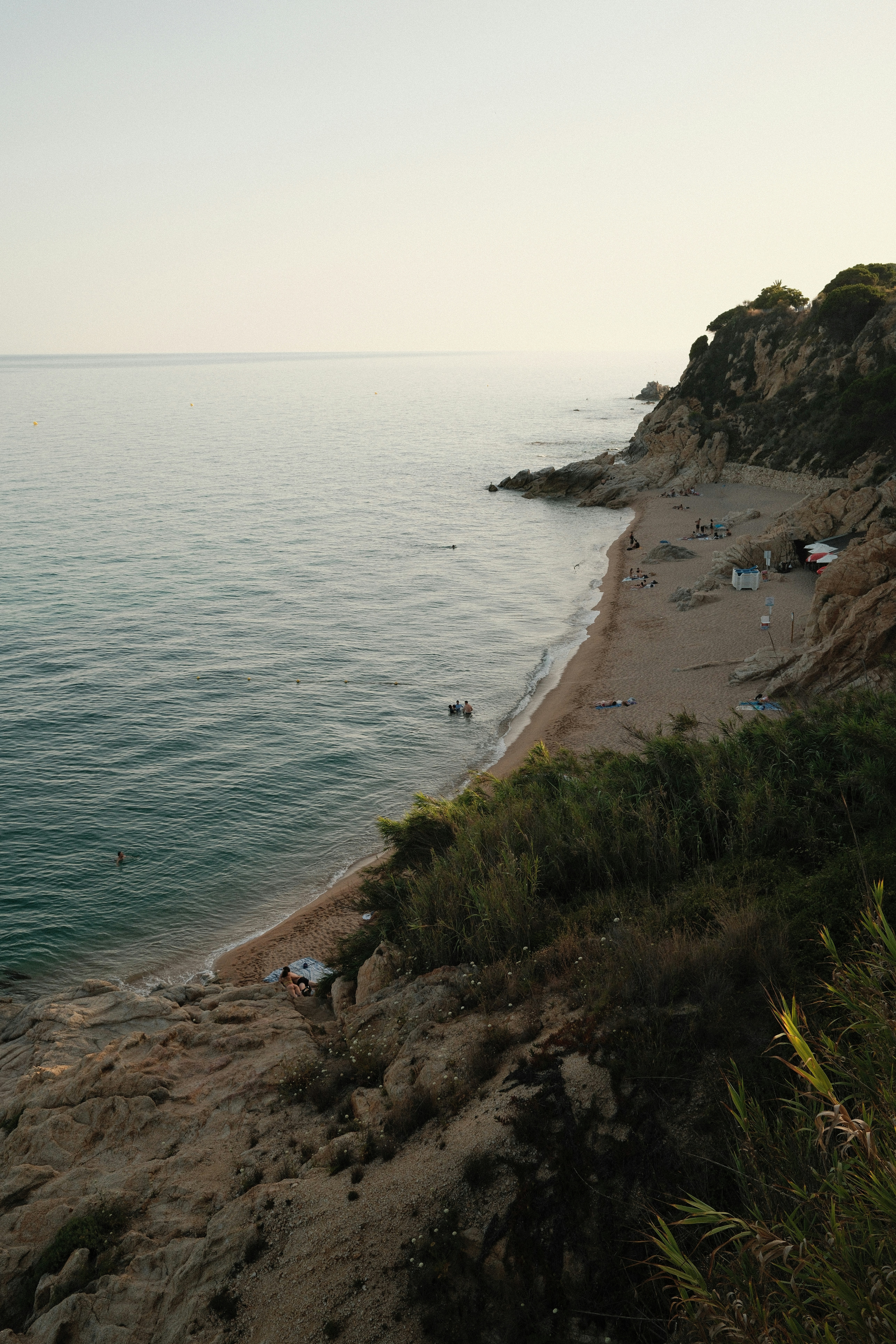 Serenity by the Shoreline: A Hidden Beach Escape