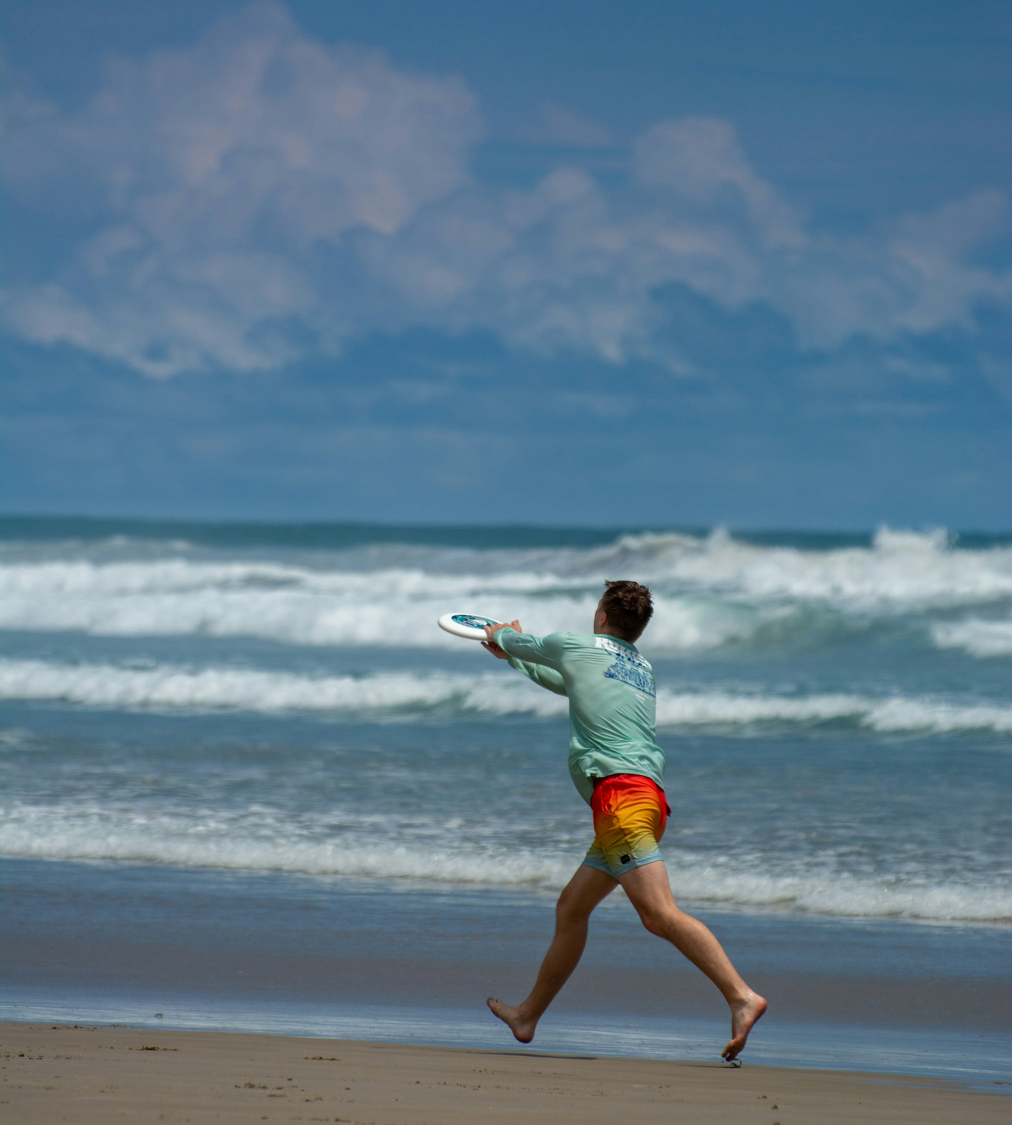 Frisbee Flight on Coastal Breeze