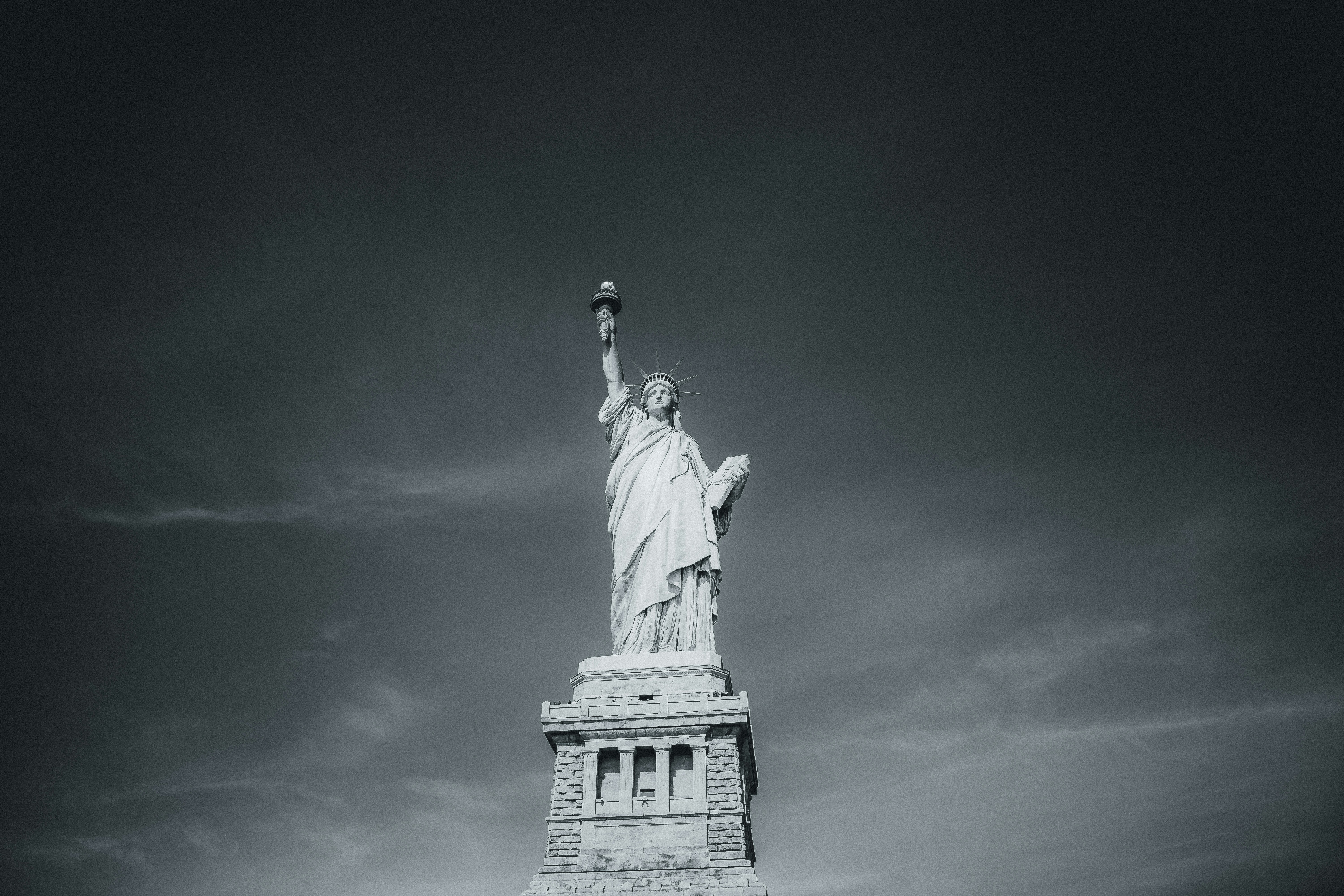 A Sentinel of Freedom: The Iconic Figure in Monochrome