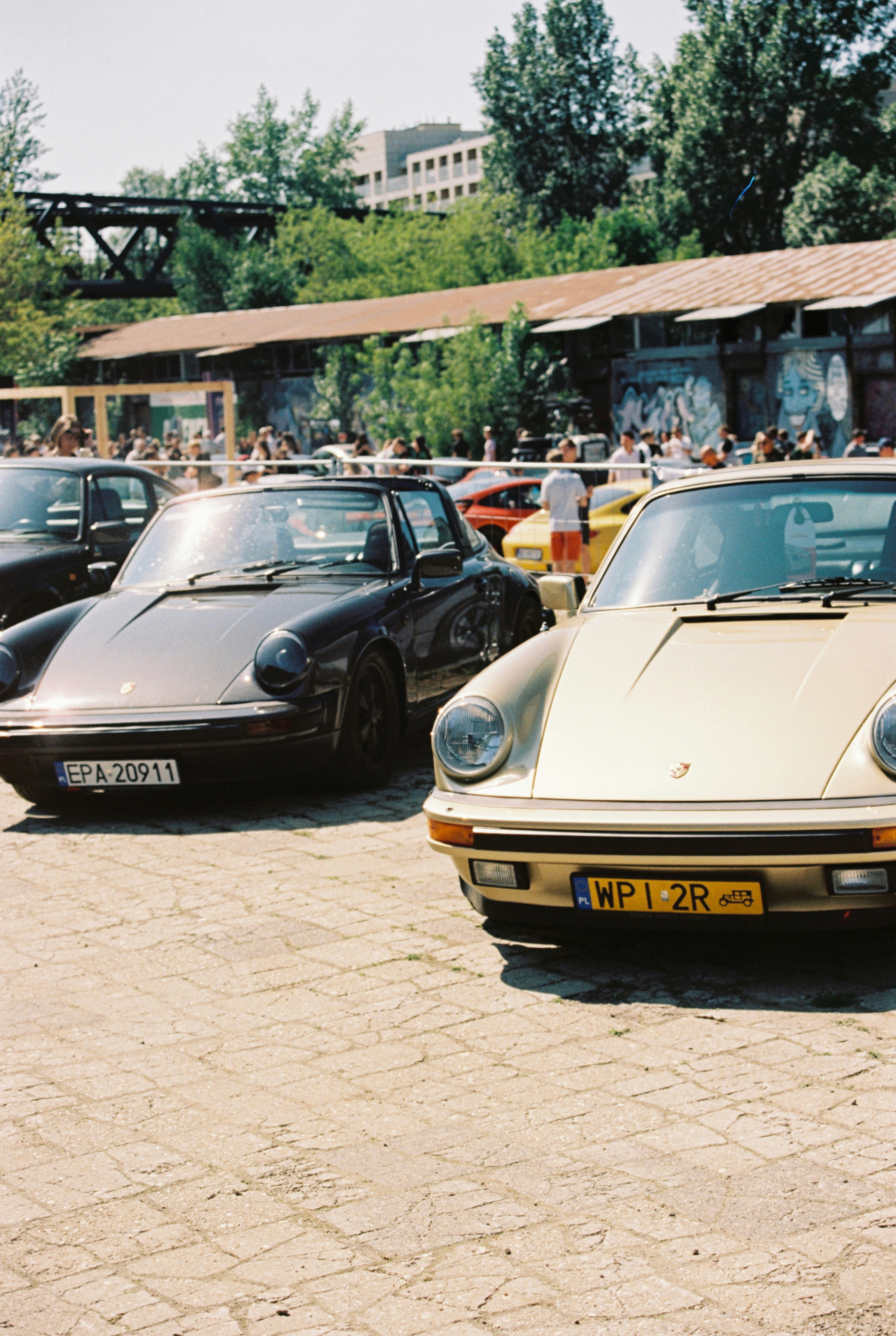 Sunlit Beiges and Graphite: A Vintage Porsche Gathering