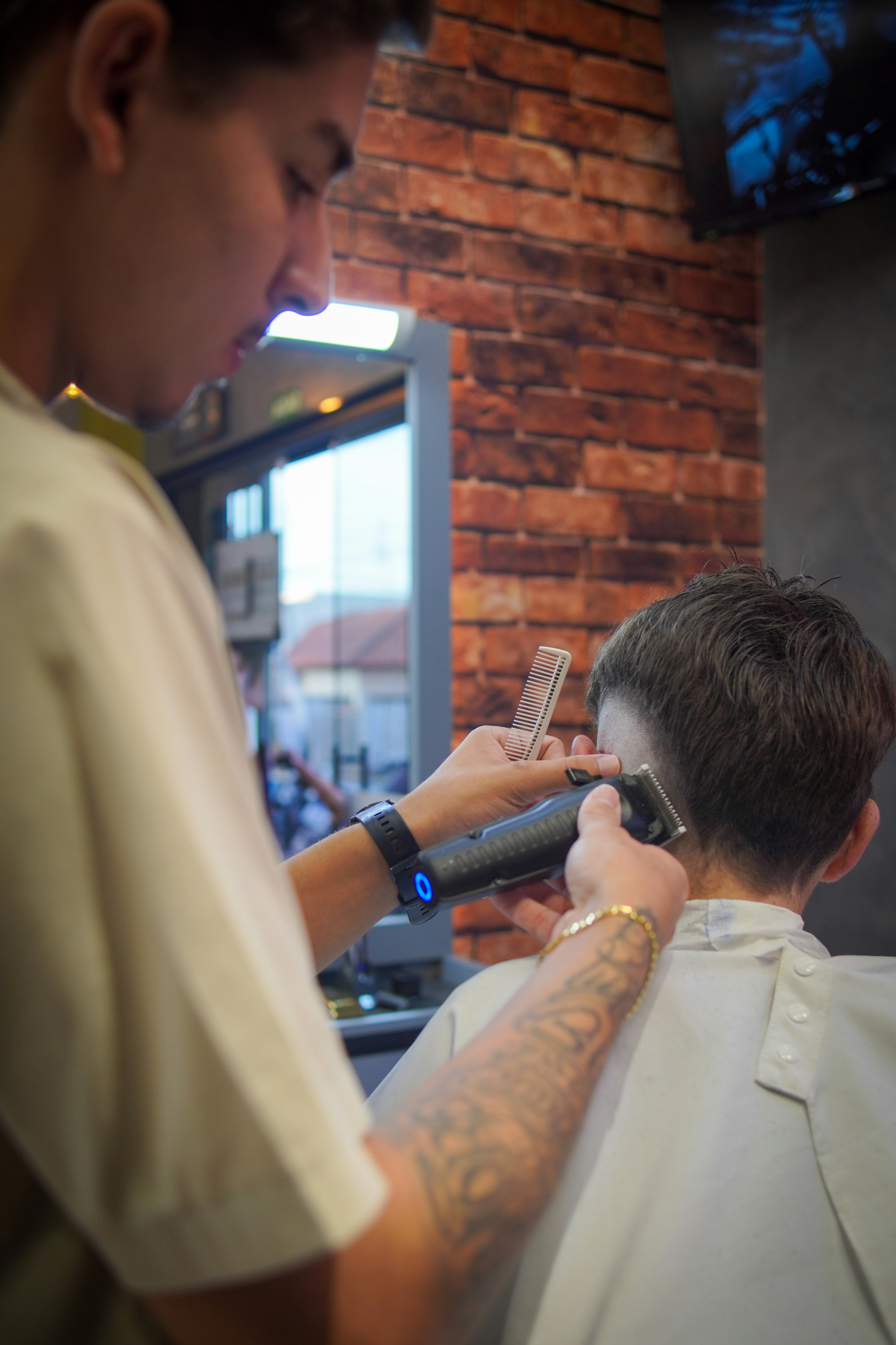 Crafting Styles: The Art of Barbering