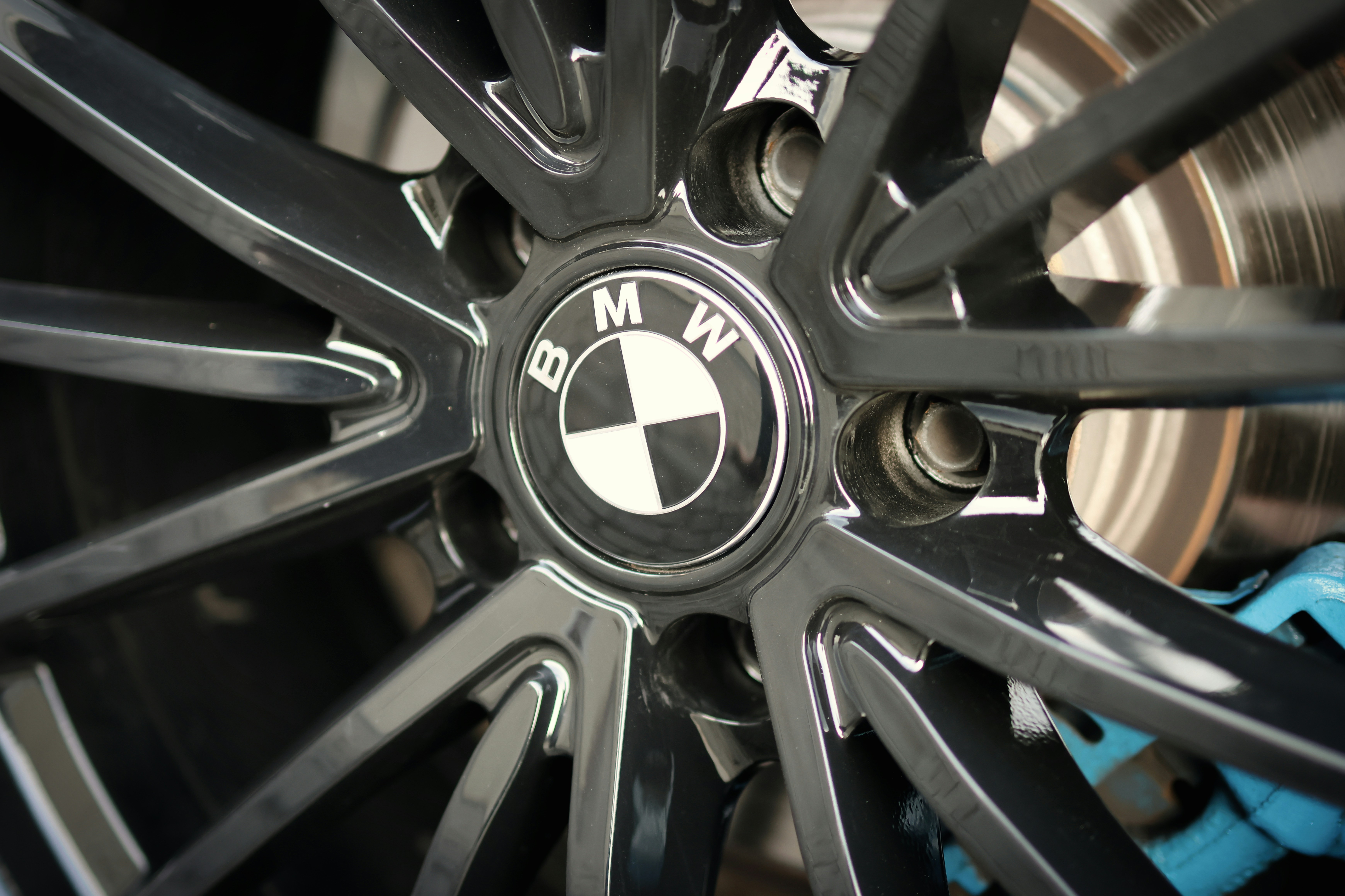 Precision Engineering: The Heart of a BMW Wheel