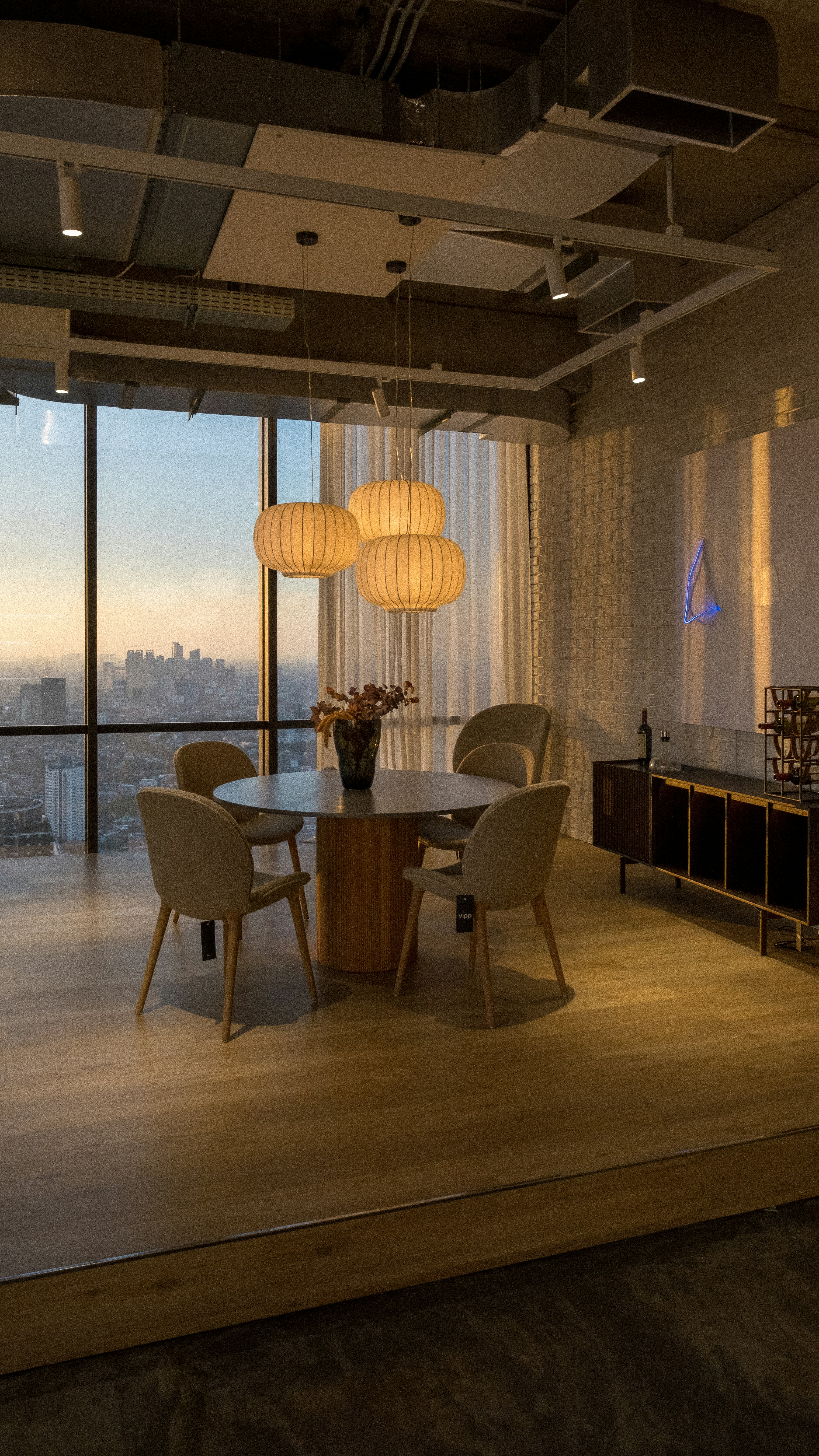Urban Serenity: A Modern Dining Experience
