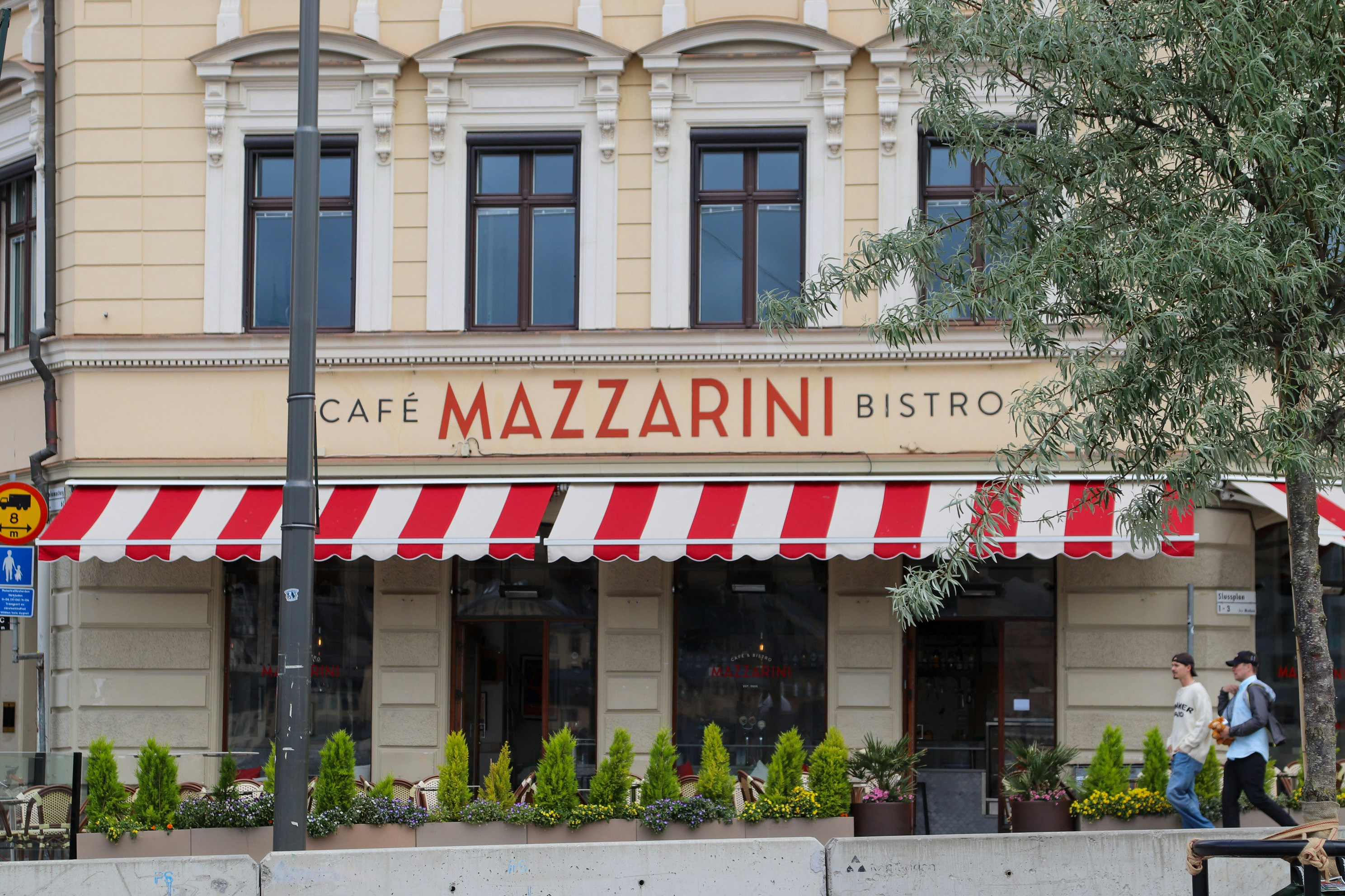 Cafe mazzarini bistro is a nice restaurant. photo – Free City Image on ...