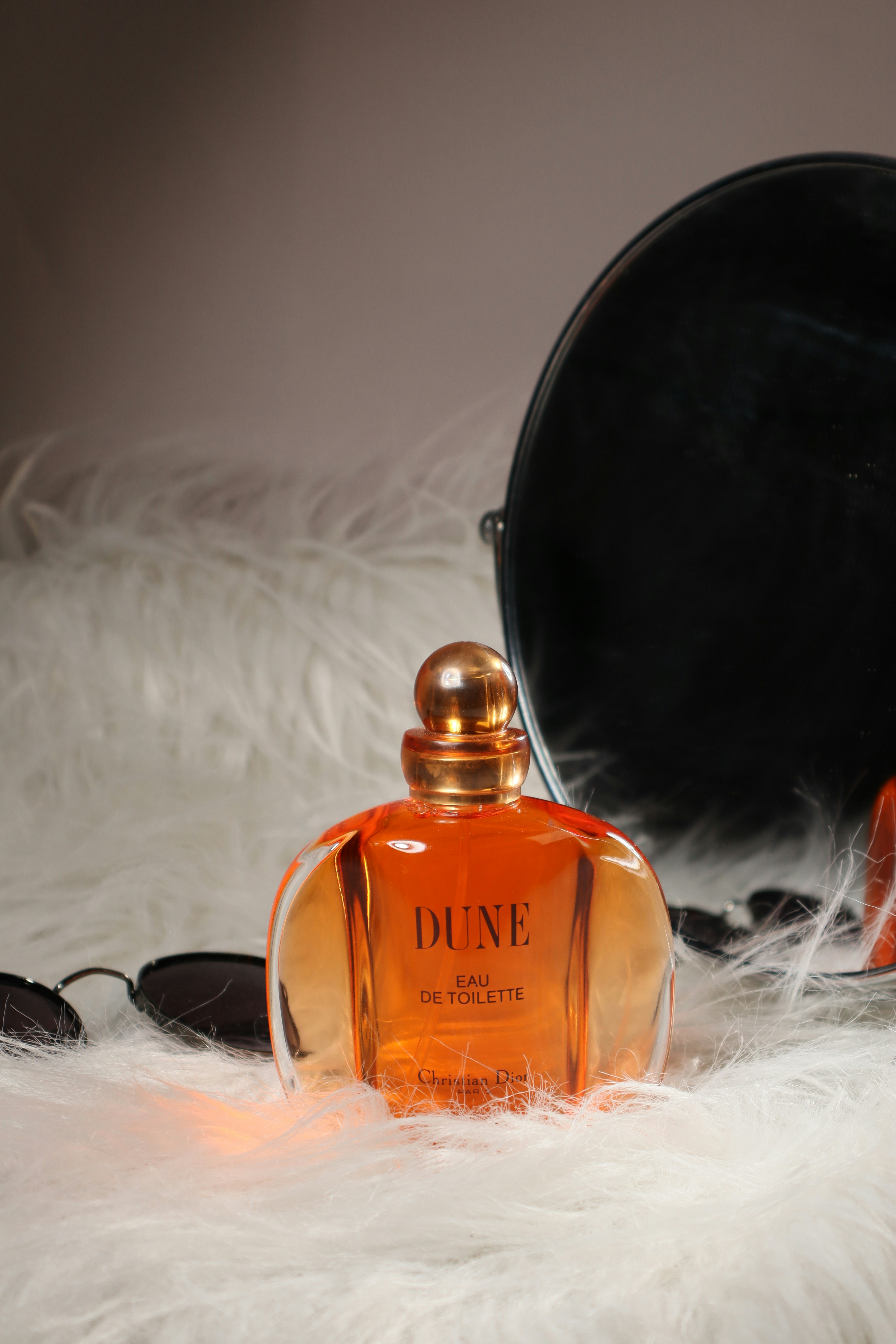 Amber Dune on Velvet Snow: A Close-Up Still-Life