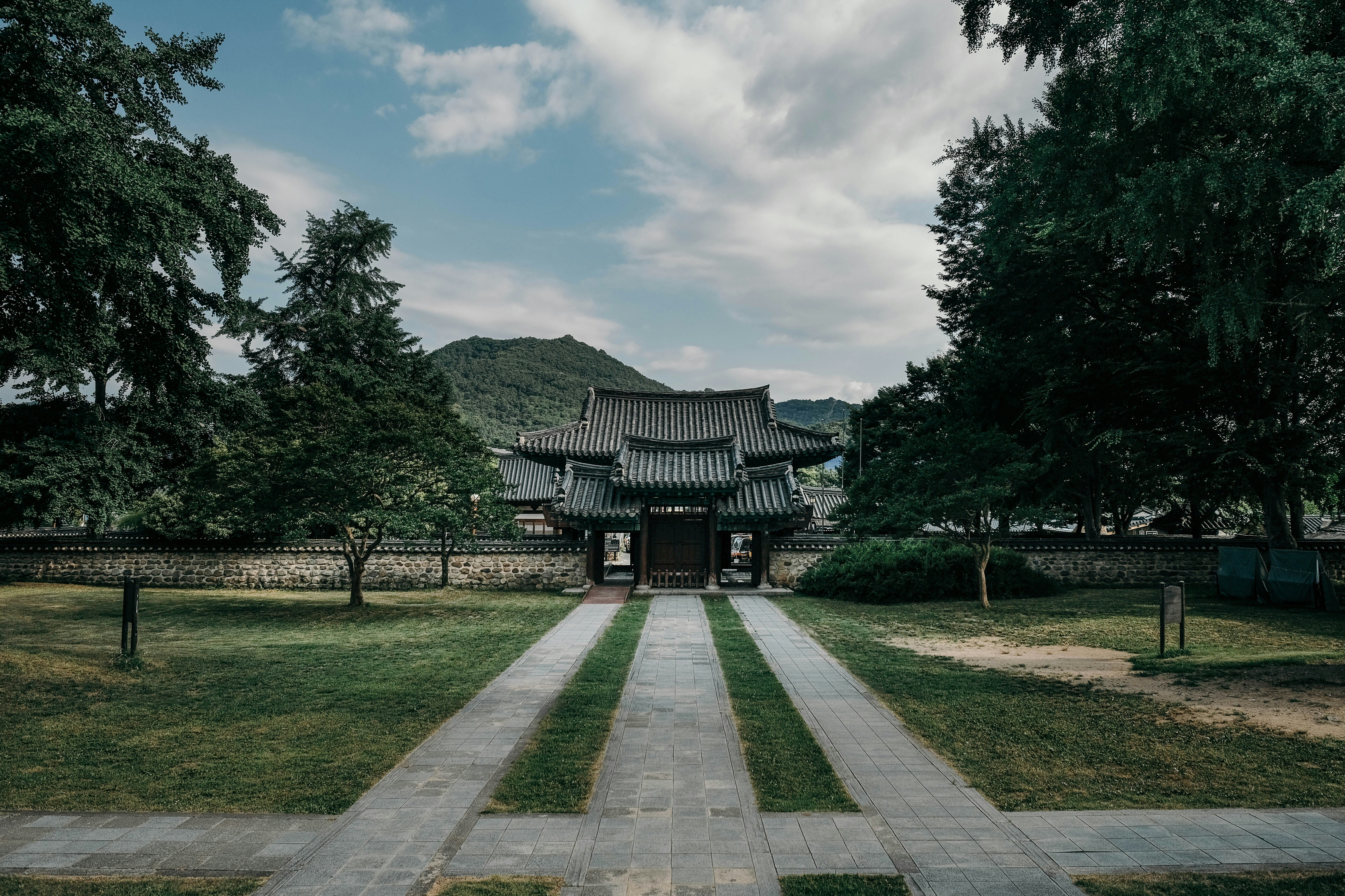 Gateway to Serenity: A Cultural Retreat