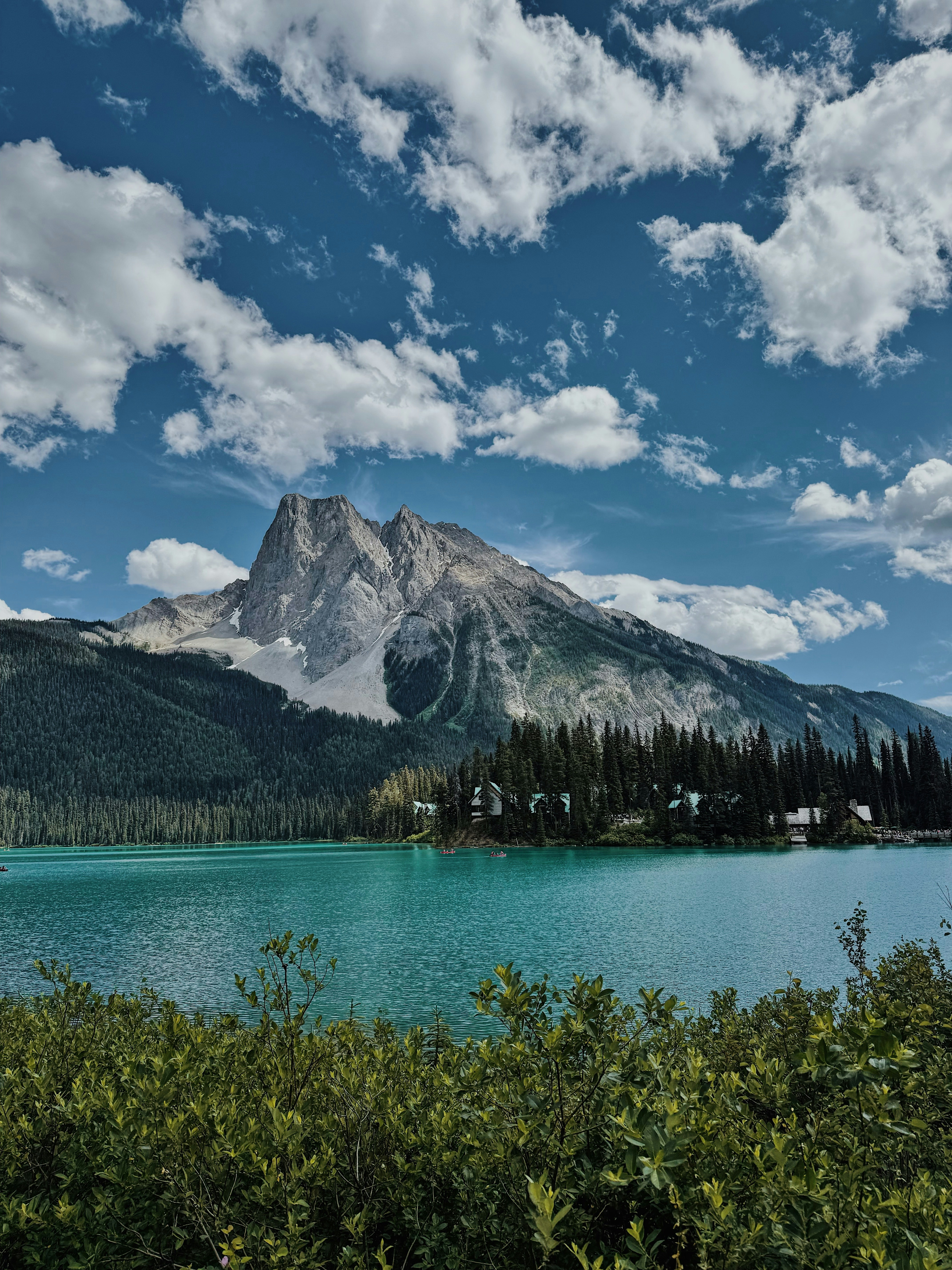 Reflections of Majesty: A Tranquil Mountain Lake