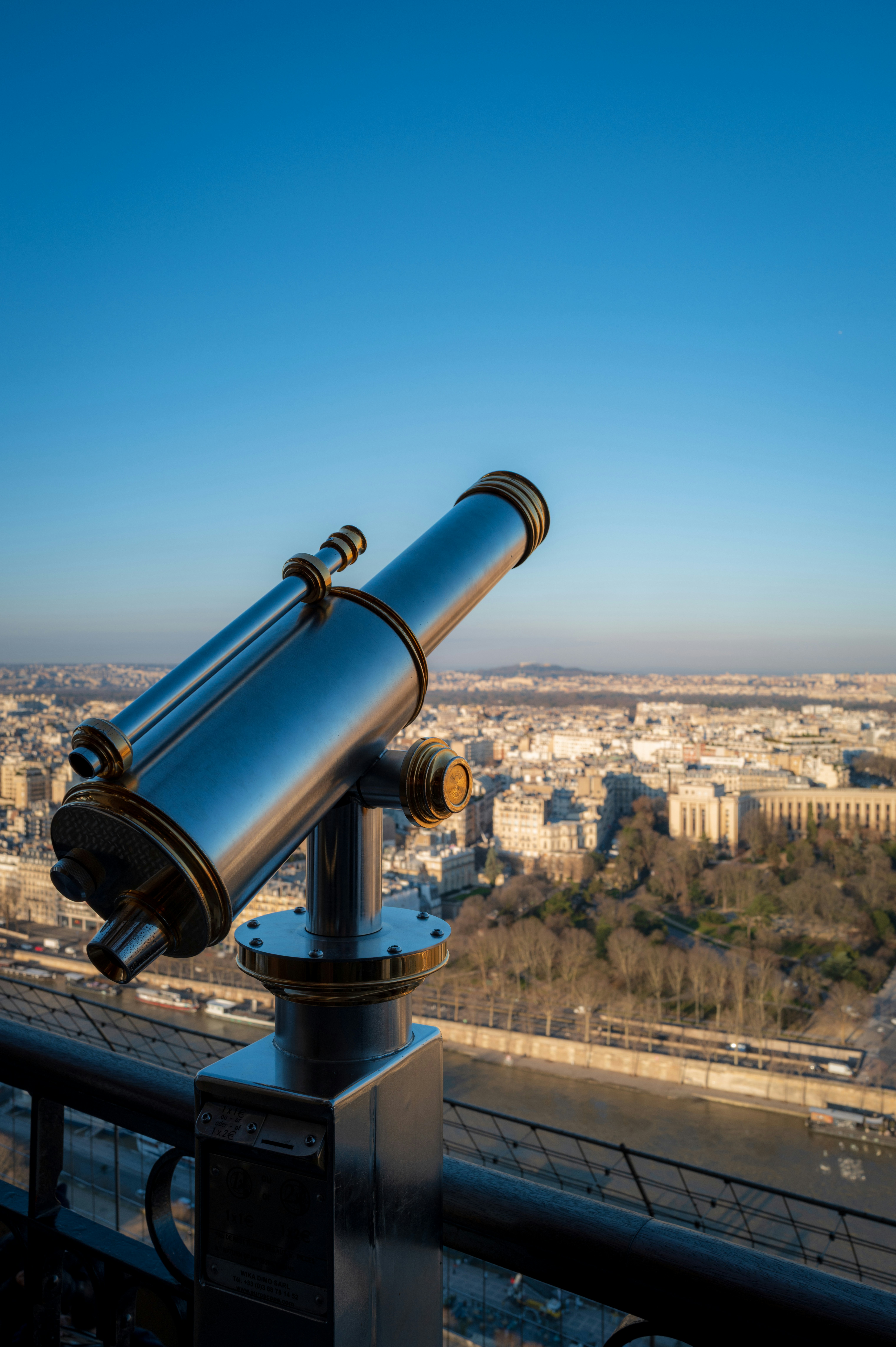 A Glimpse Through Time: The Parisian Perspective