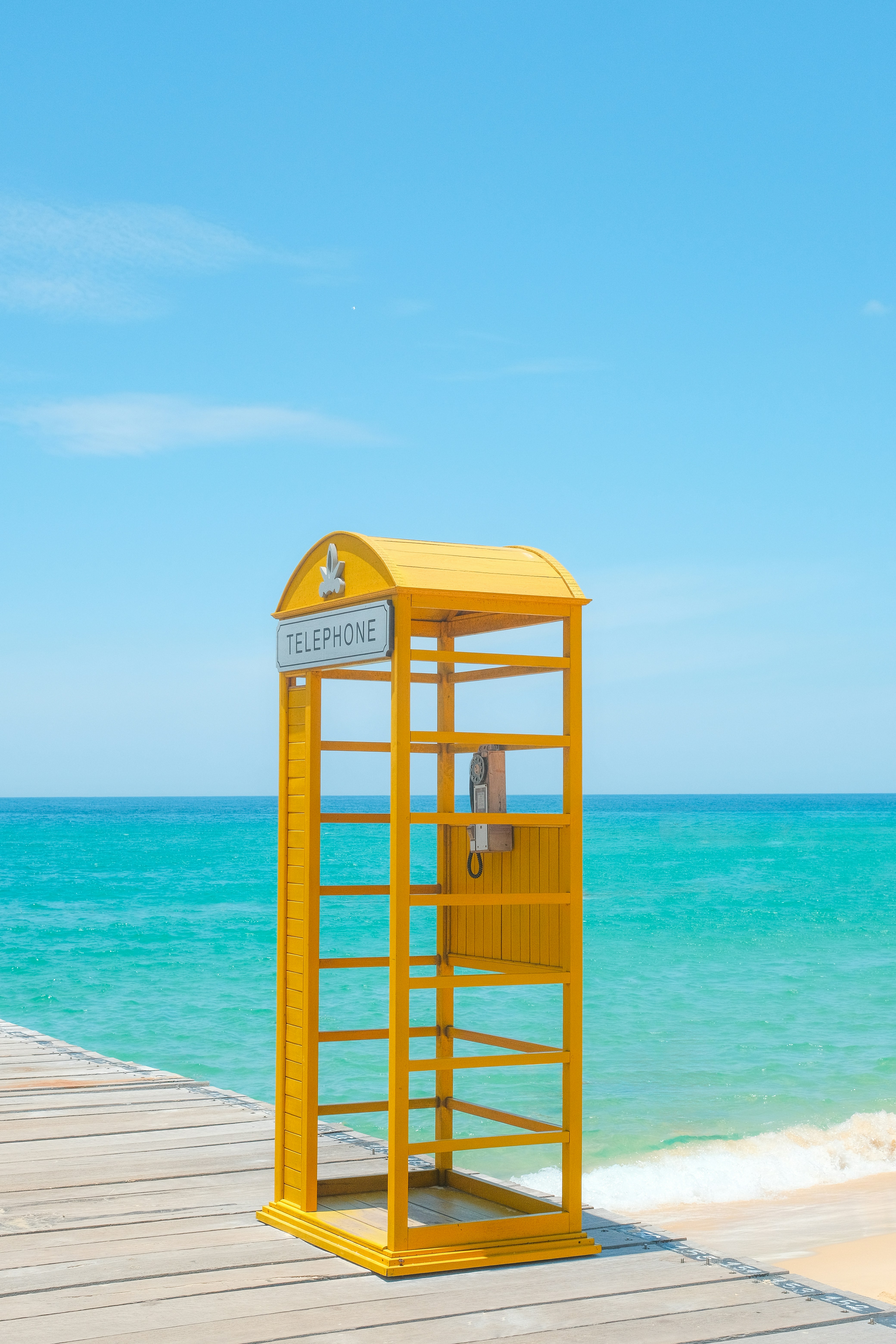 Golden Echoes of Communication by the Shore