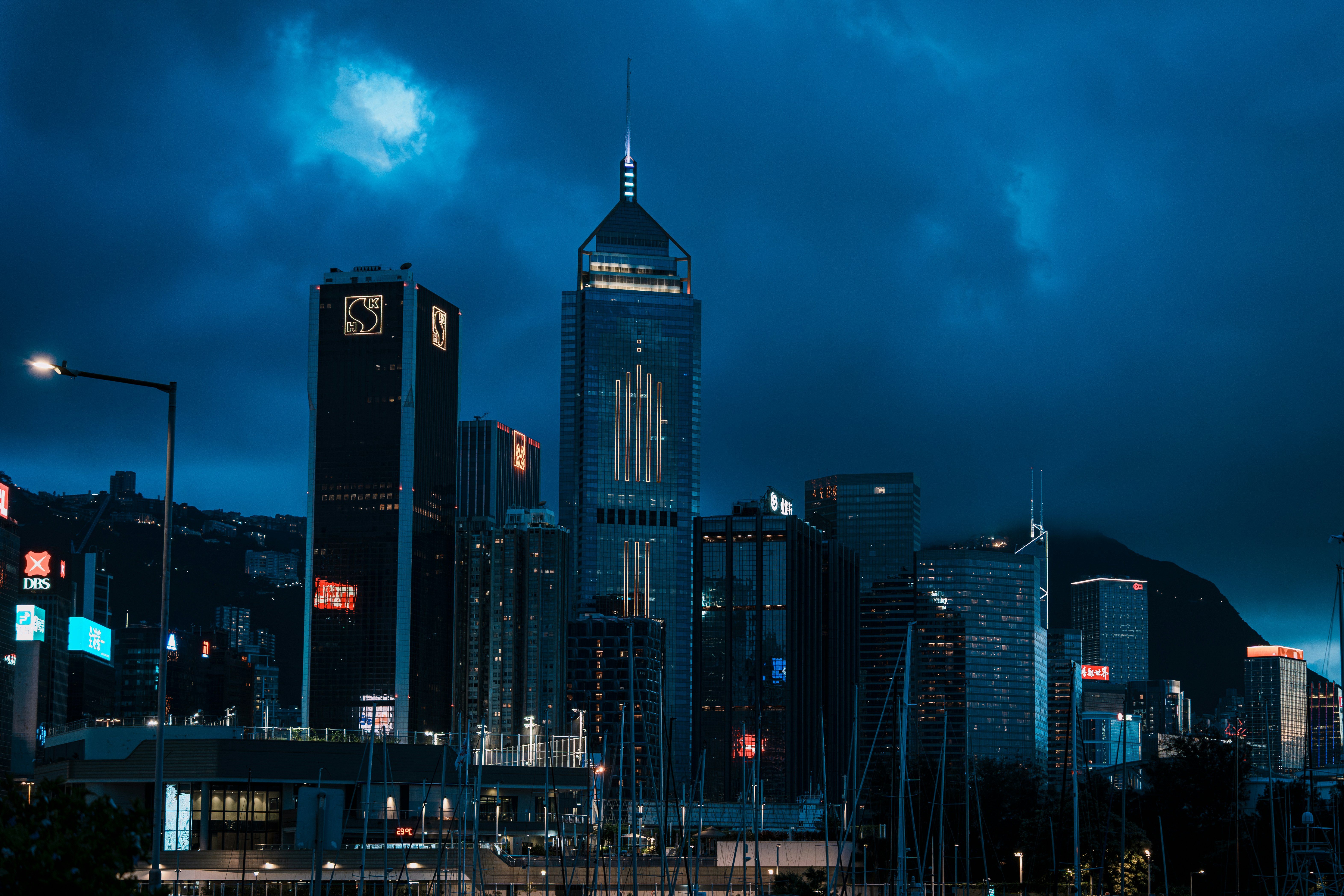 Urban Twilight: A Symphony of Light and Shadow